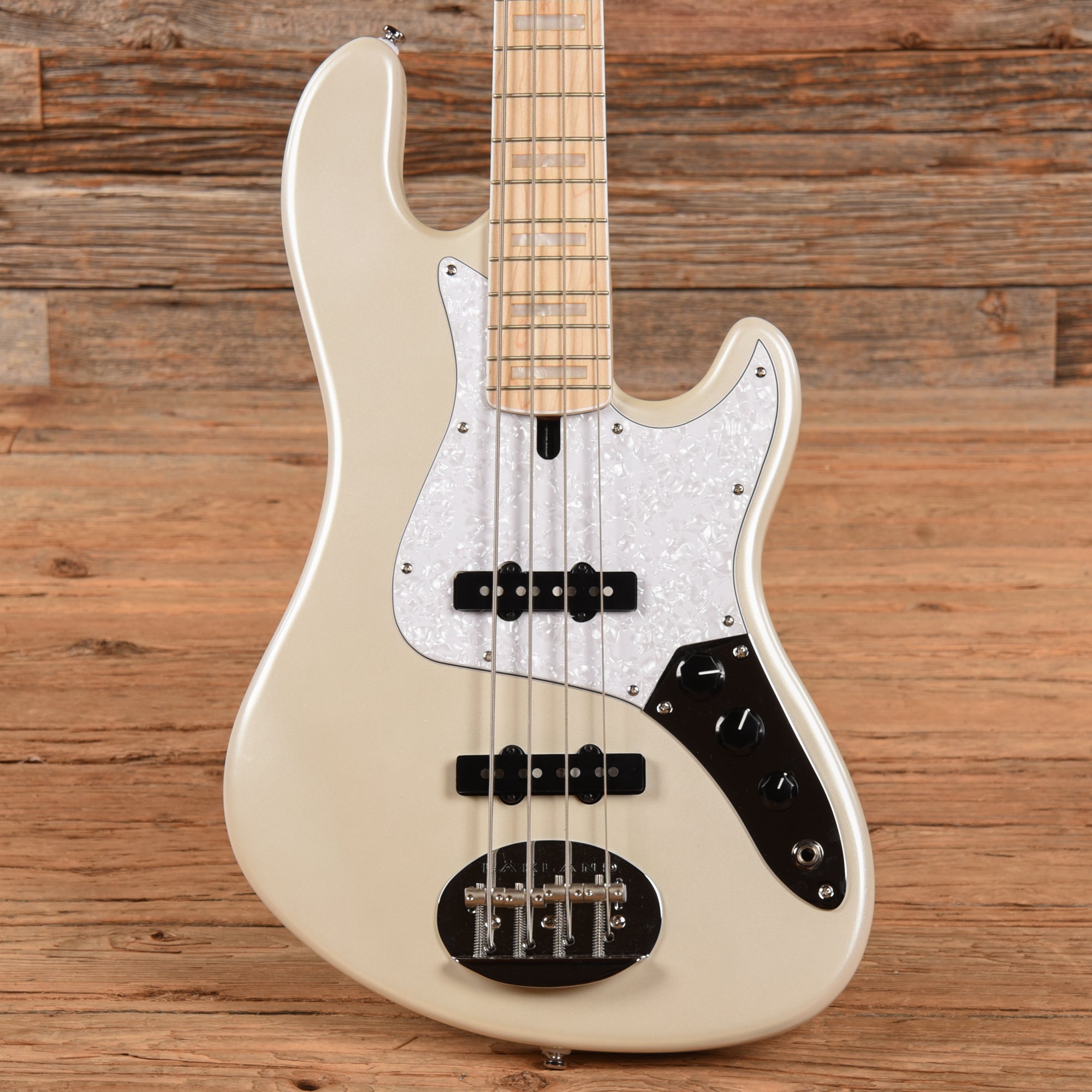 Lakland Skyline DJ-4 Darryl Jones Signature 4-String White Pearl 2020 – Chicago Music Exchange