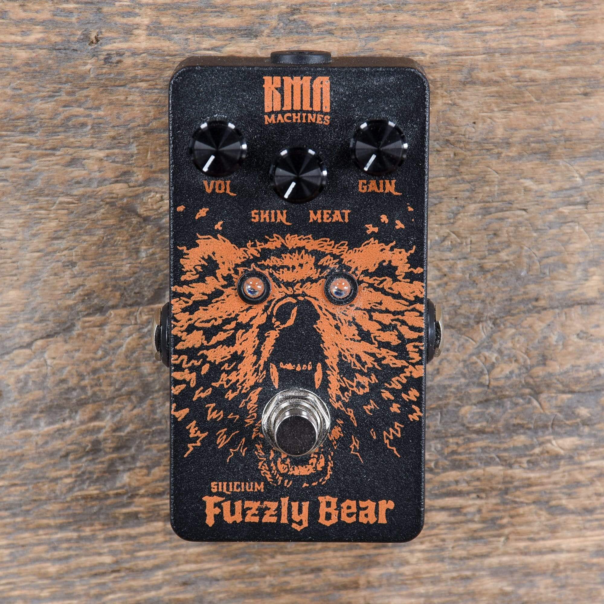 KMA Fuzzly Bear Silicon Fuzz Pedal – Chicago Music Exchange