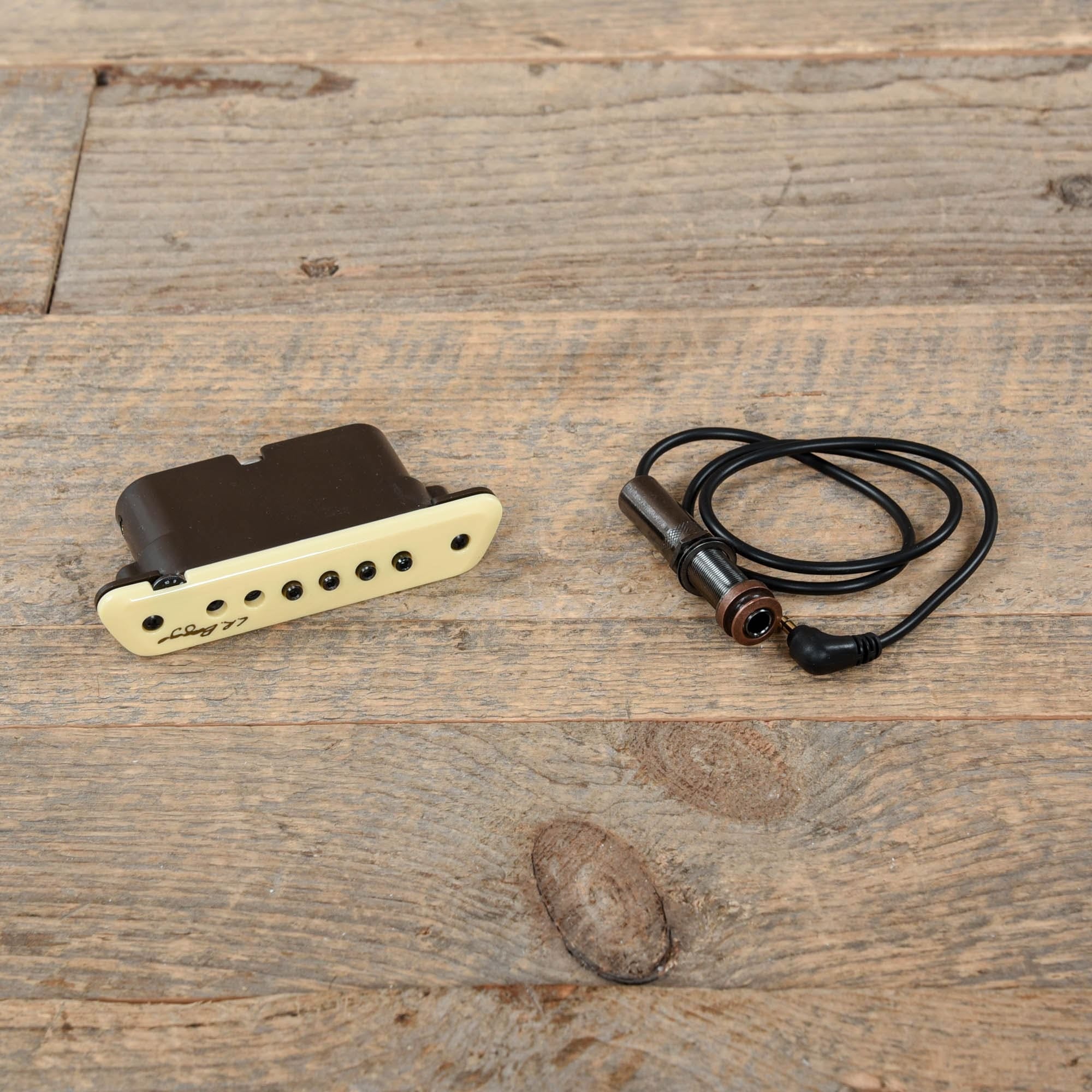 LR Baggs M1A Active Soundhole Pickup with Volume Control – Chicago Music Exchange