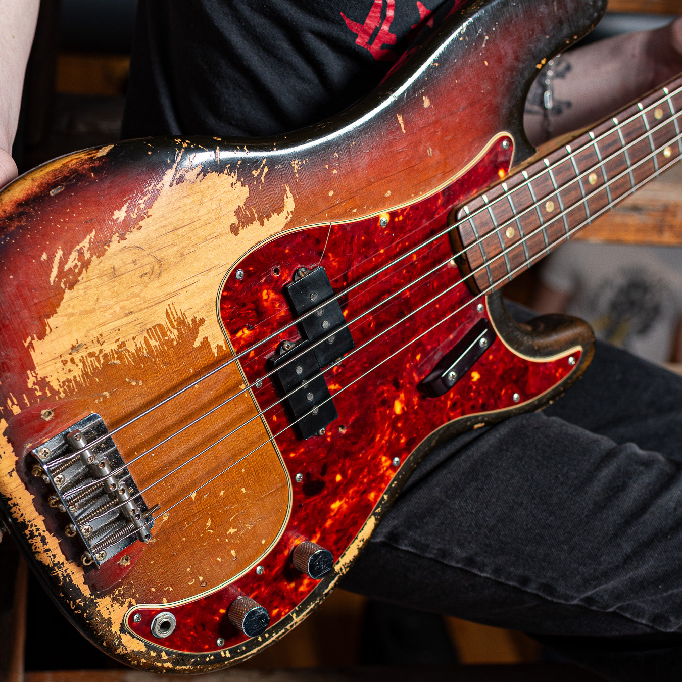 Precision Bass Guitars – Chicago Music Exchange