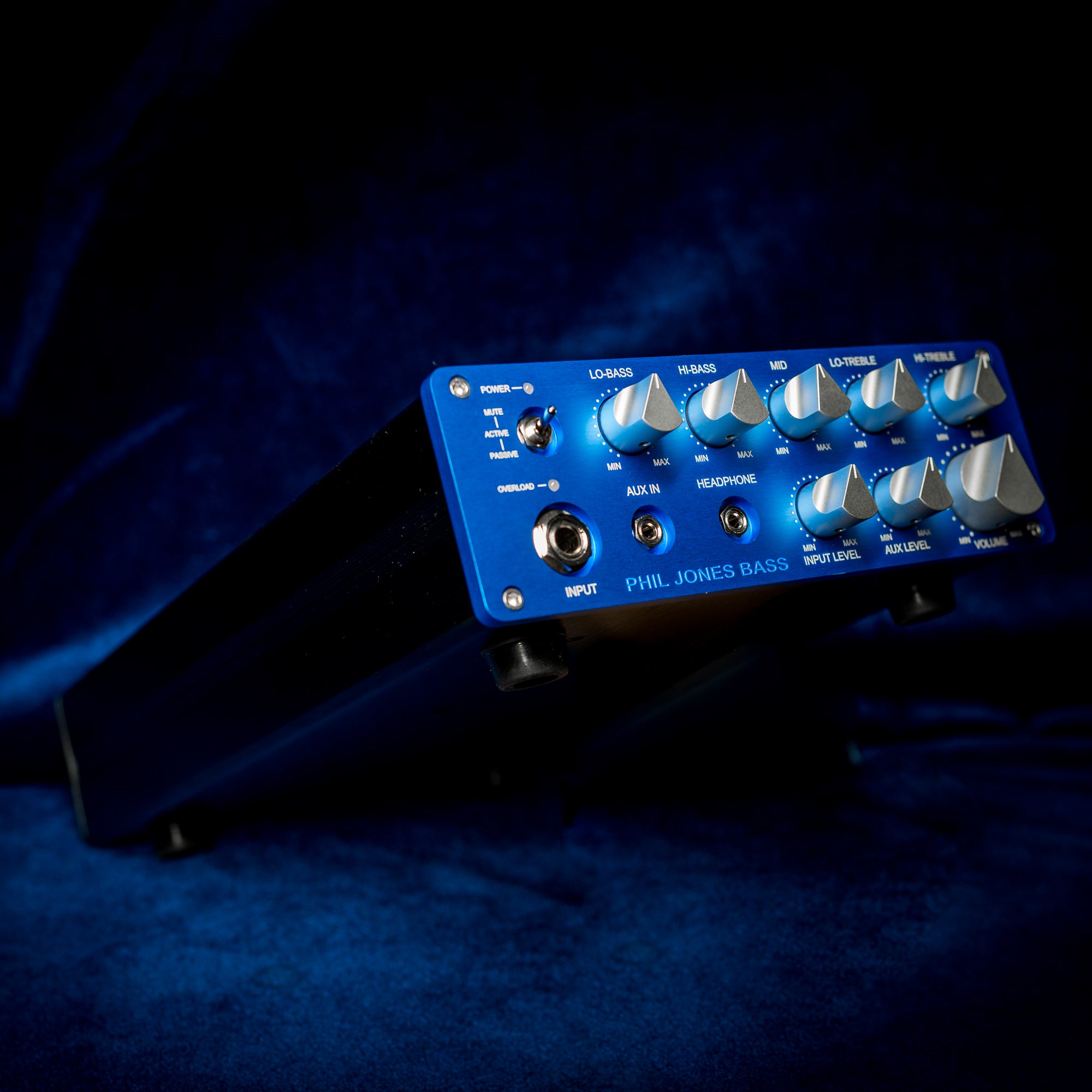 Phil Jones – Chicago Music Exchange