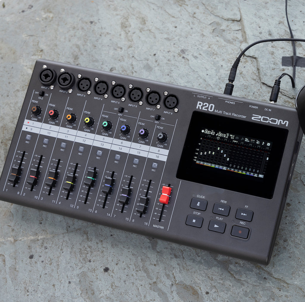 Zoom – Chicago Music Exchange