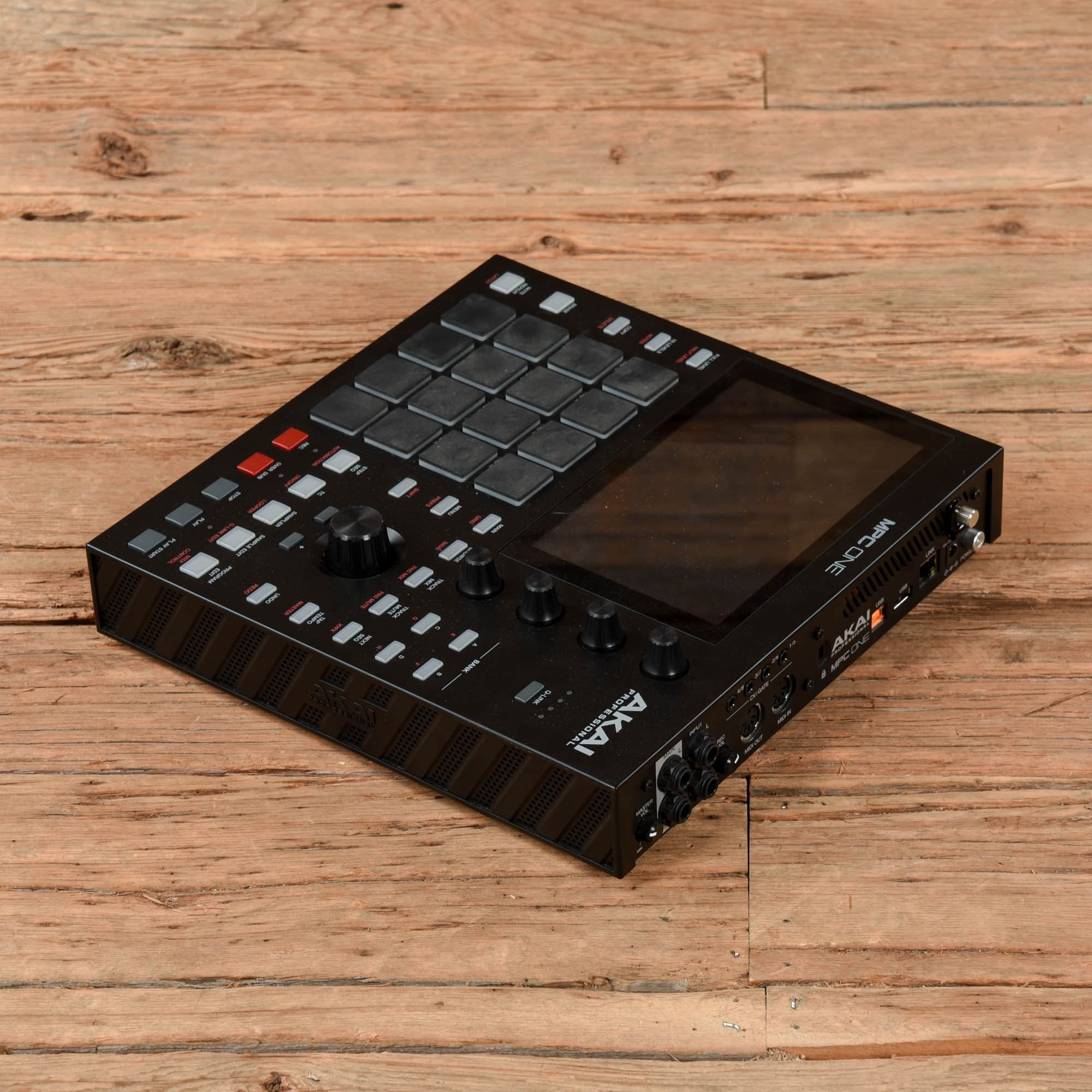 Akai MPC One Standalone MIDI Sequencer – Chicago Music Exchange