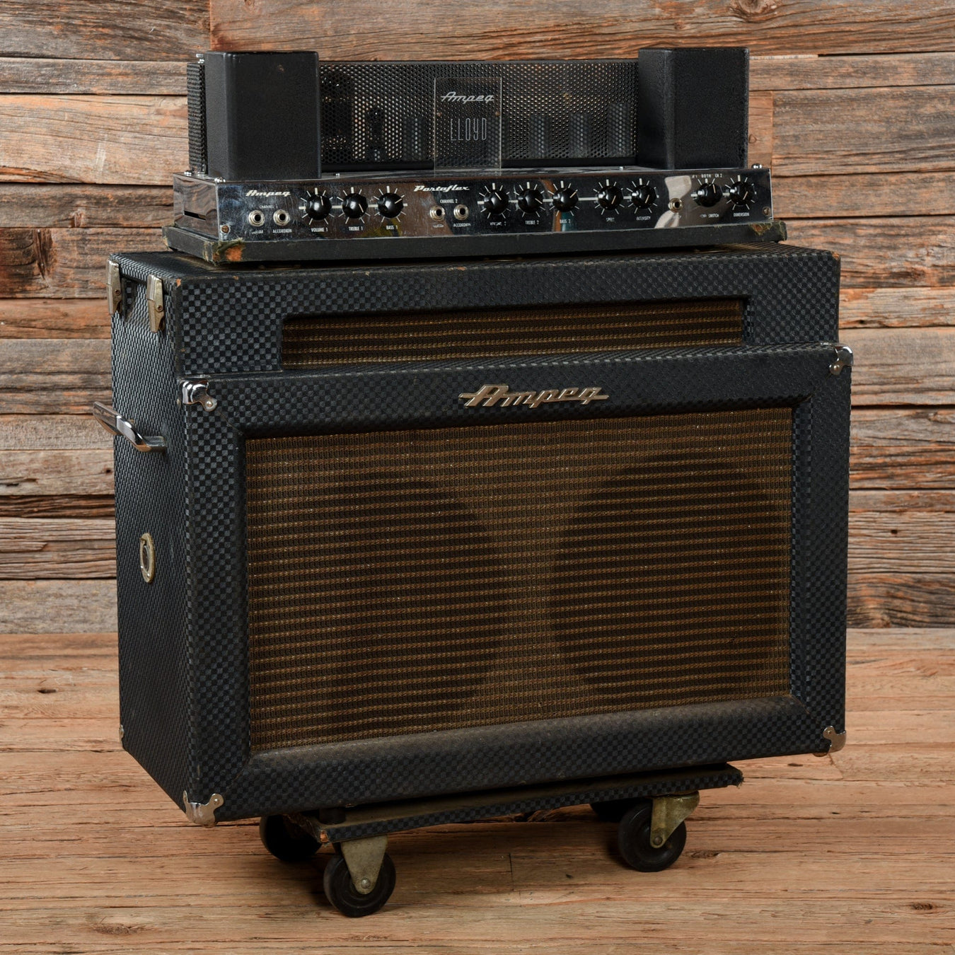 Ampeg – Chicago Music Exchange