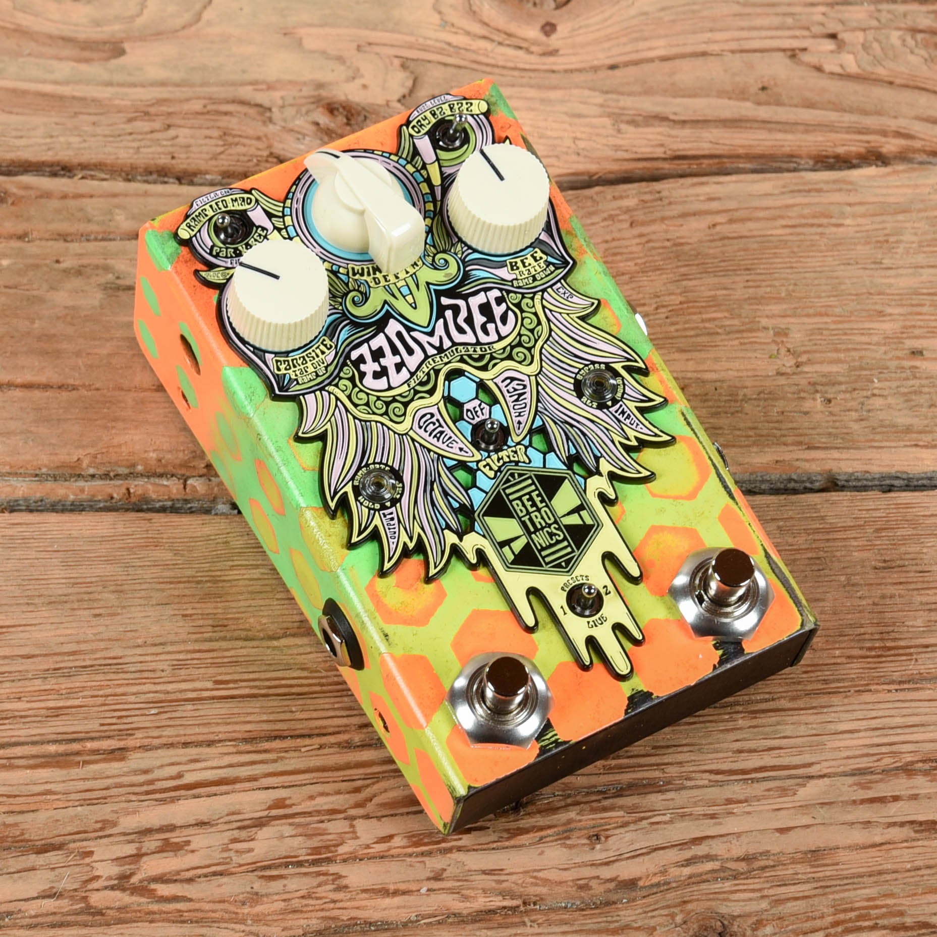Beetronics Zzombee Custom Shop – Chicago Music Exchange