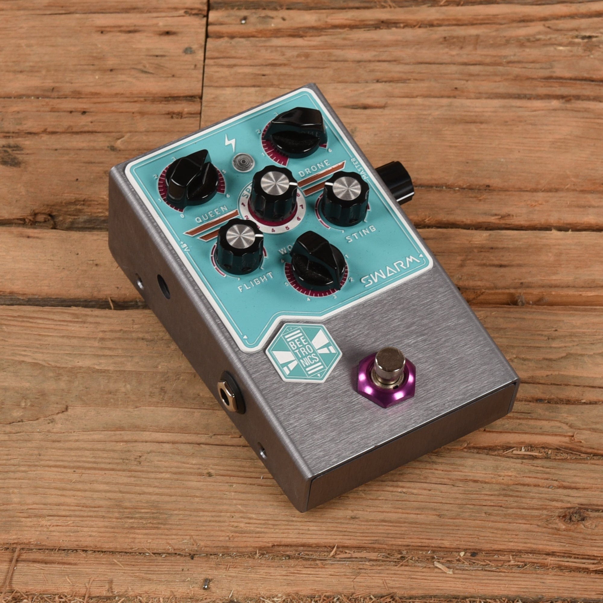 Beetronics Swarm Royal Series Fuzz – Chicago Music Exchange