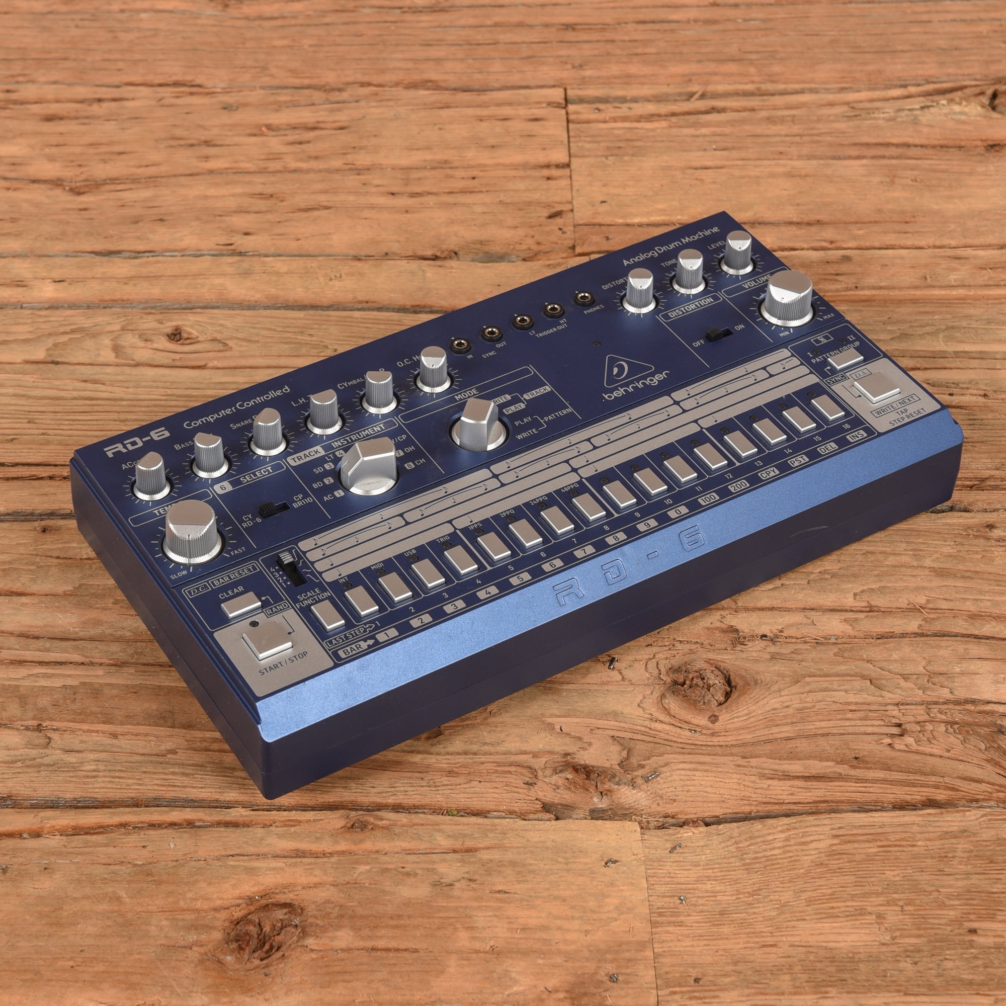 Behringer RD-6 Analog Drum Machine – Chicago Music Exchange