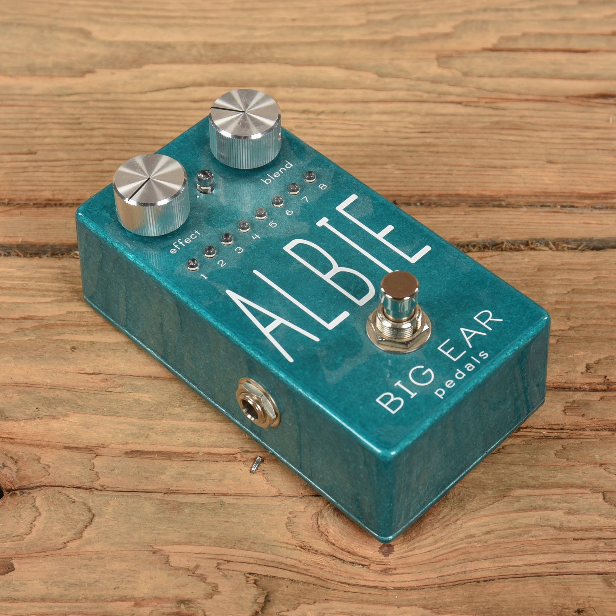 Big Ear Effects Albie Ambient Modulator – Chicago Music Exchange