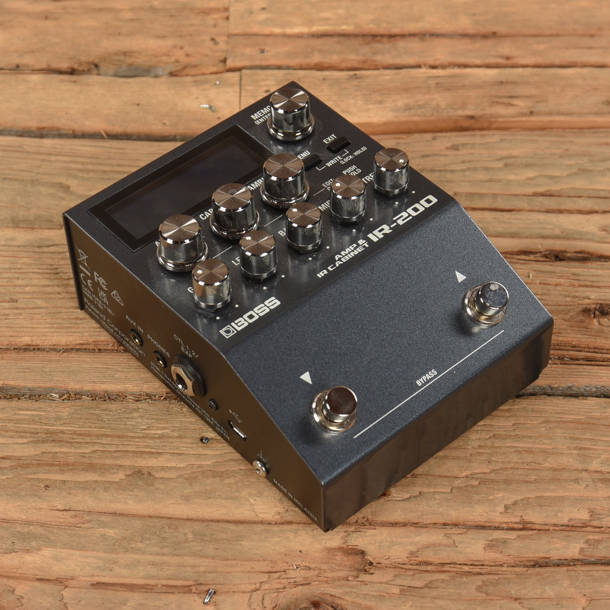 Boss IR-200 Amp and IR Cab – Chicago Music Exchange