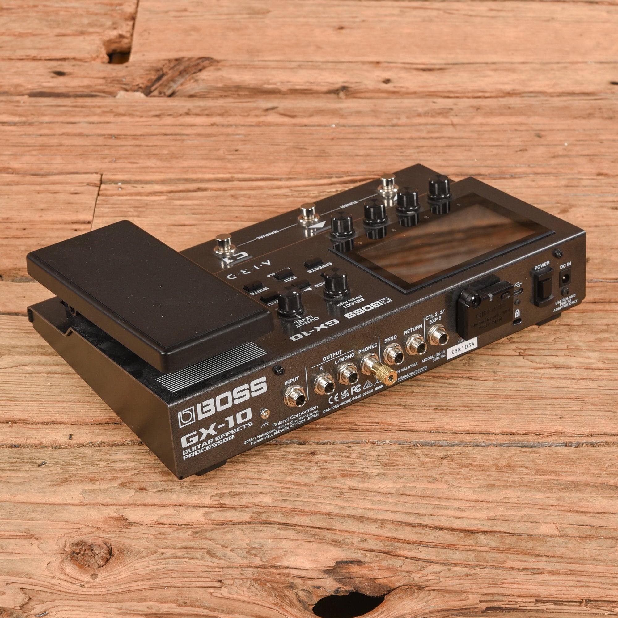 Boss GX-10 Guitar Effects Processor – Chicago Music Exchange
