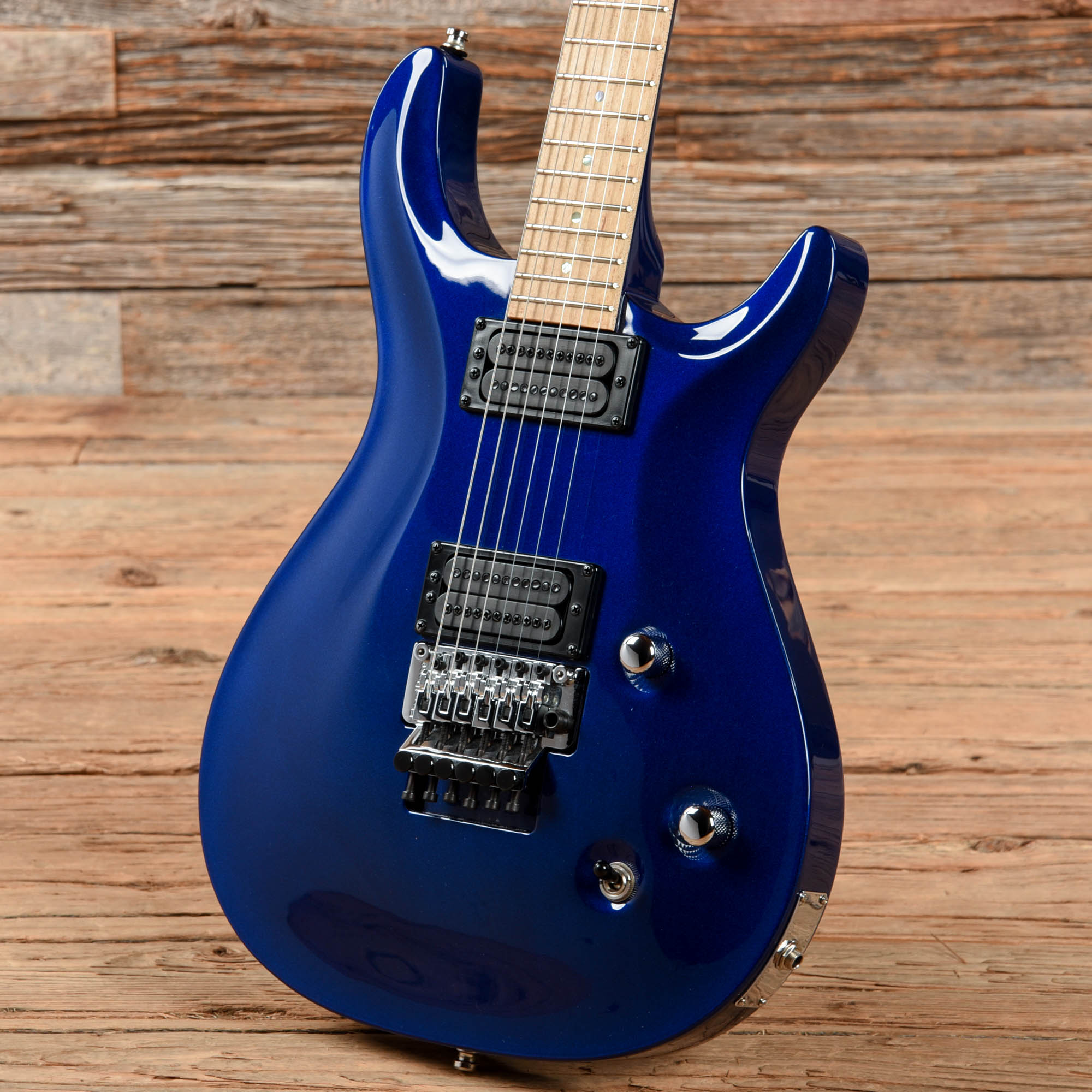 Carvin CT4 Blue Sparkle – Chicago Music Exchange