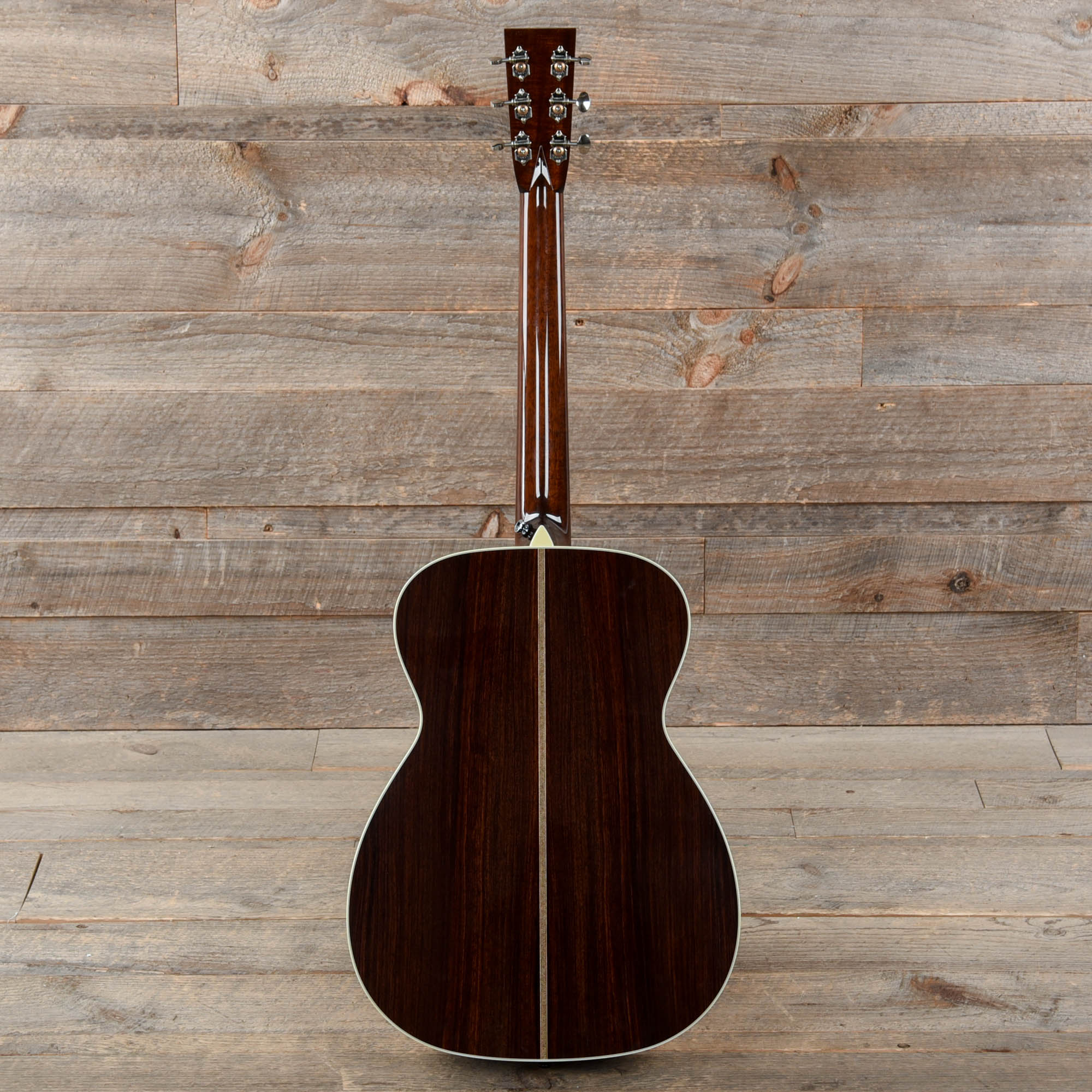 Collings 002H 14-Fret Sitka/Rosewood Natural – Chicago Music Exchange