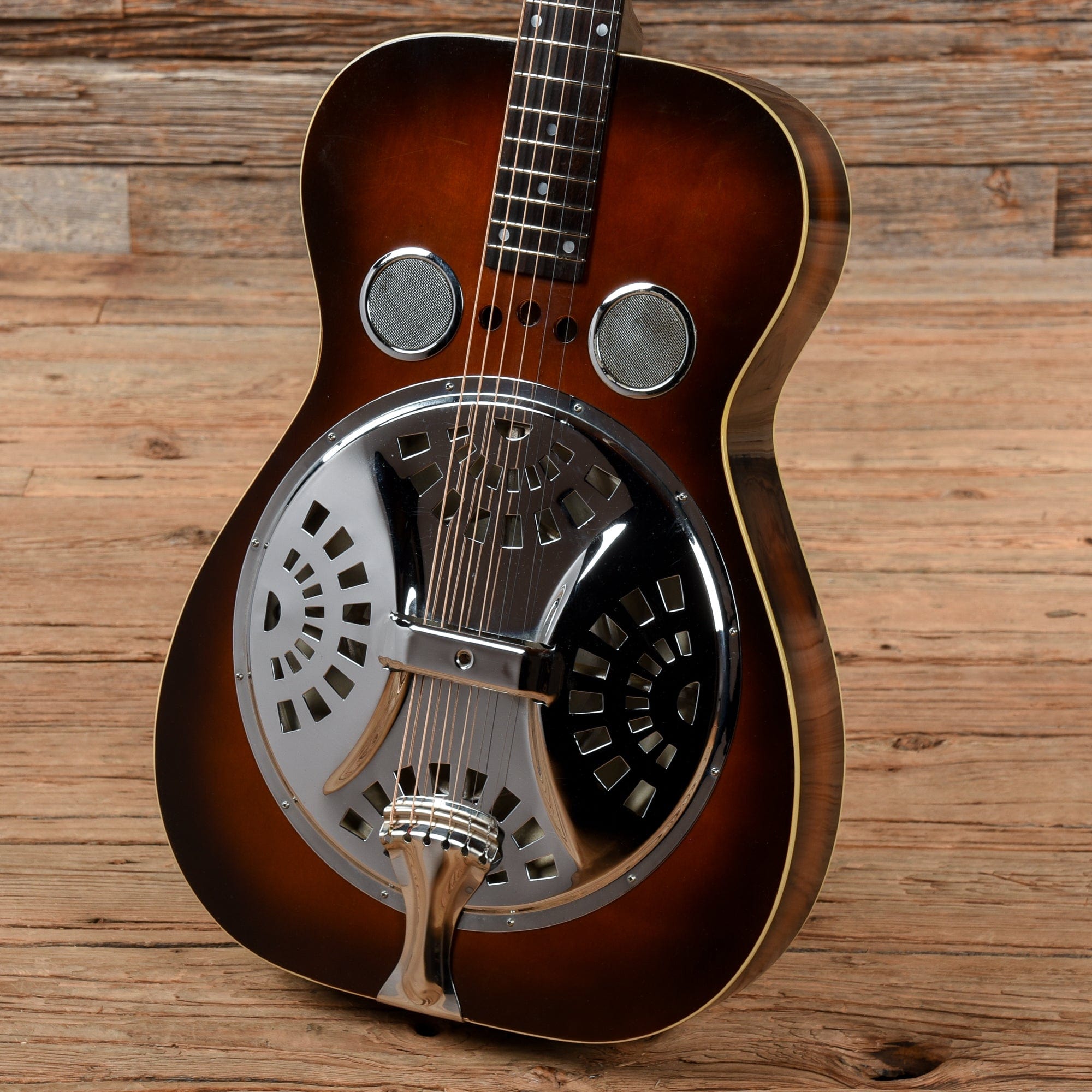 Dobro D60 Round Neck Sunburst 1972 – Chicago Music Exchange