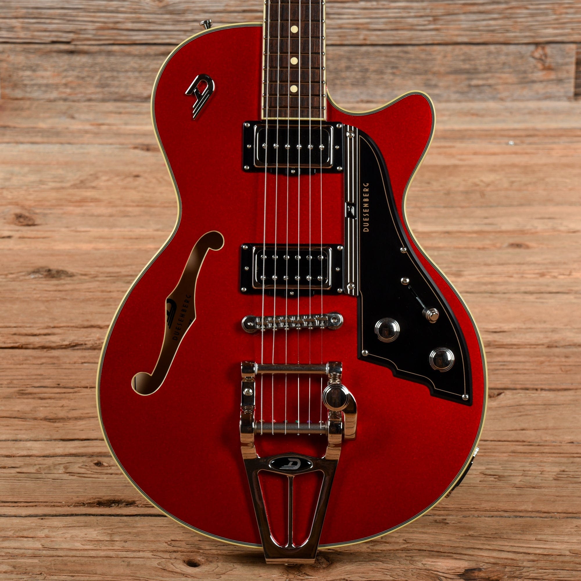 Duesenberg Starplayer III Red – Chicago Music Exchange