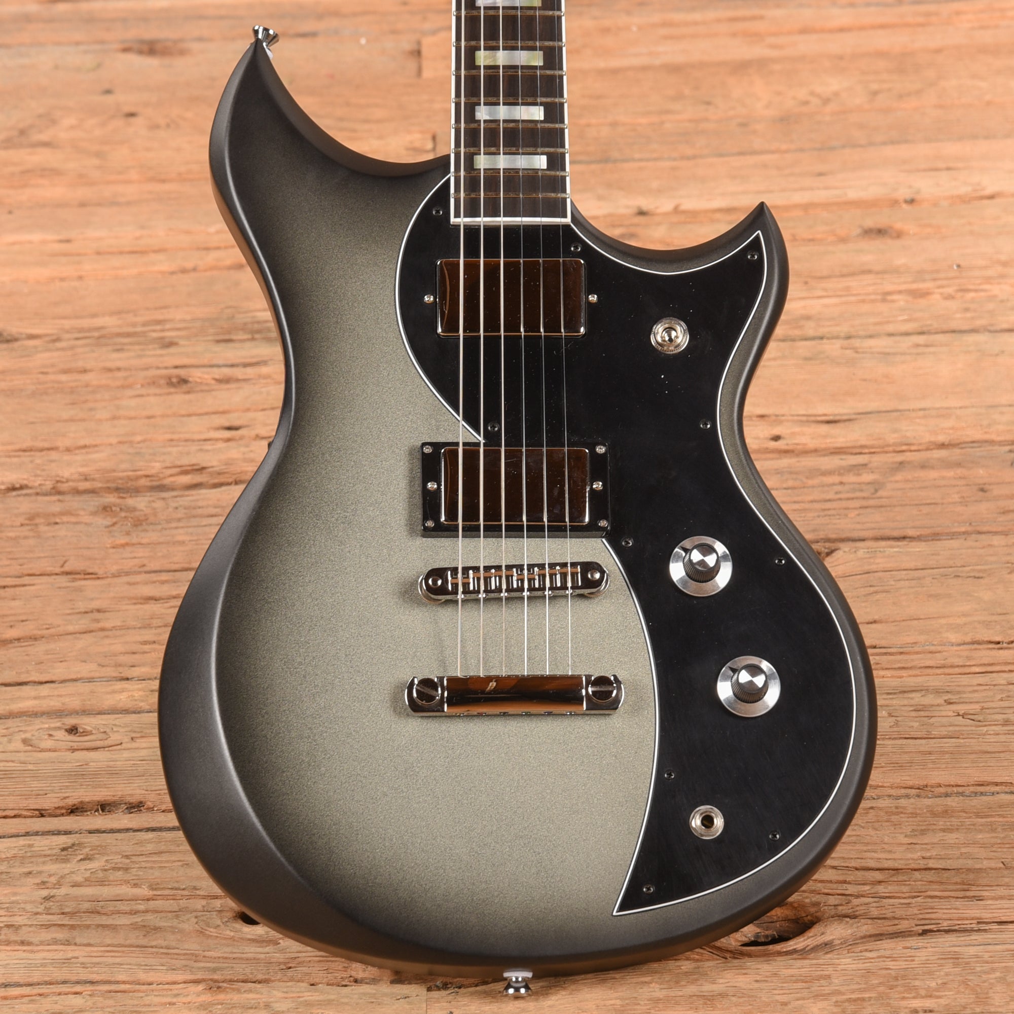 Dunable USA Cyclops Silverburst 2023 – Chicago Music Exchange