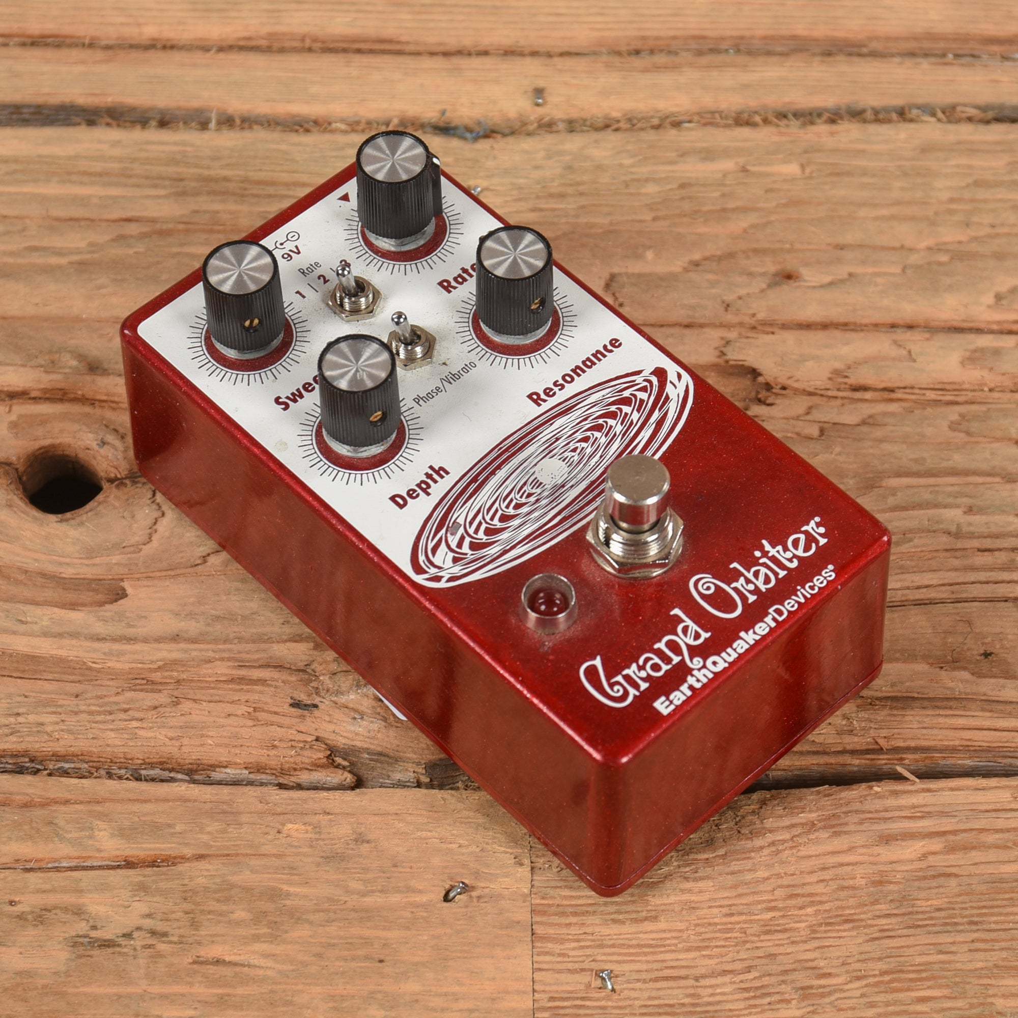 Earthquaker Devices Grand Orbiter Phase Machine – Chicago Music Exchange
