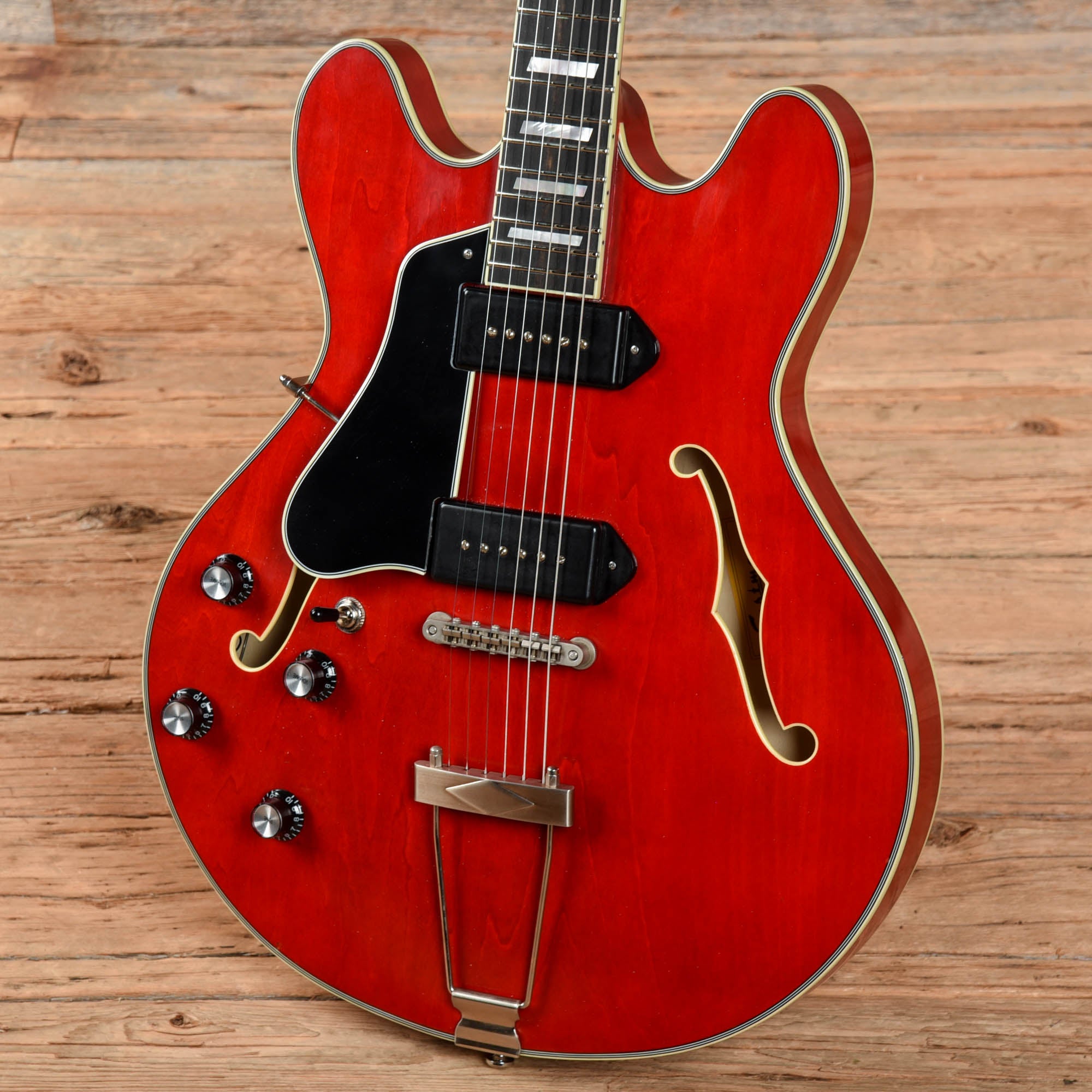 Eastman T64/V Thinline Cherry 2023 LEFTY – Chicago Music Exchange