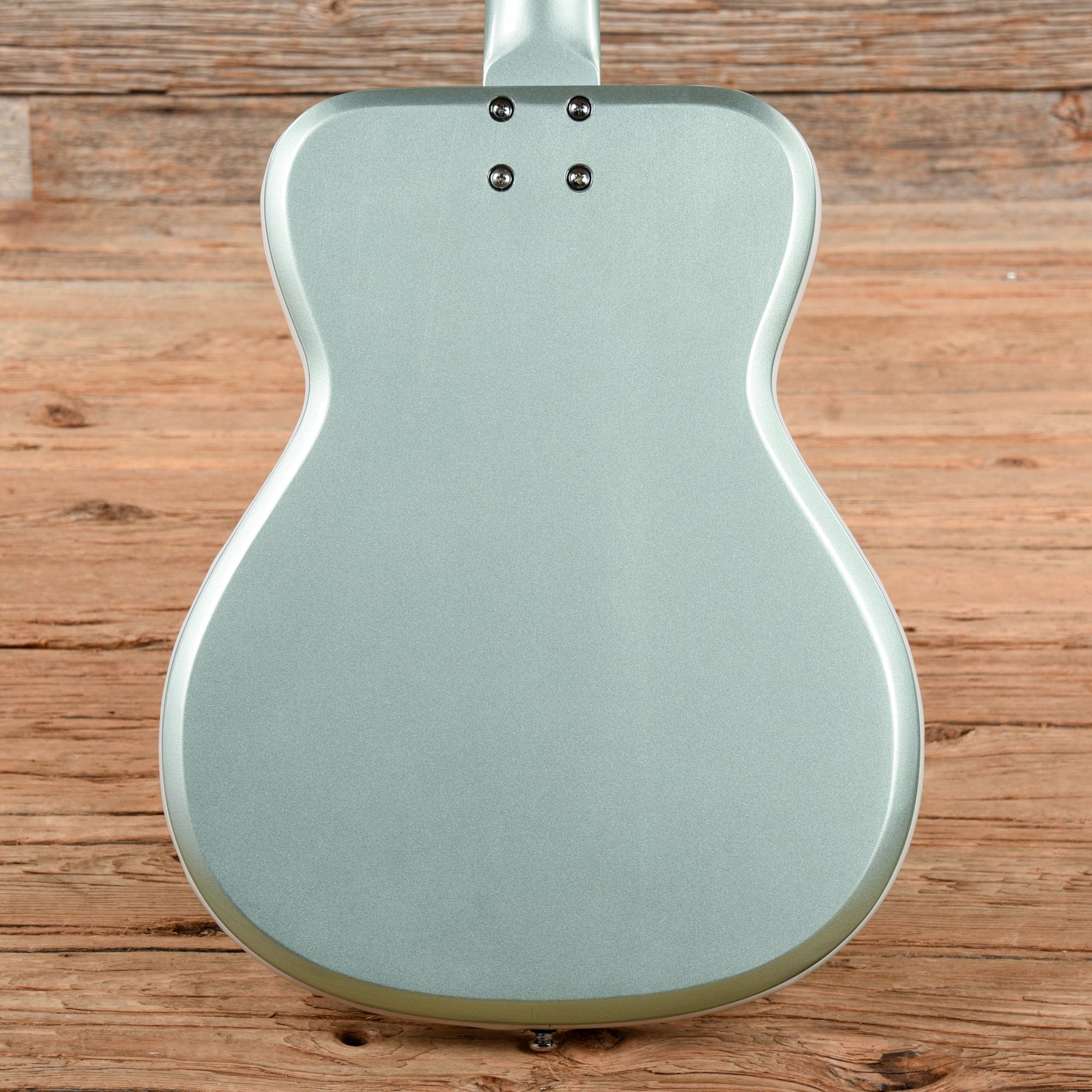 Eastwood Airline Folkstar Ice Blue Metallic – Chicago Music Exchange