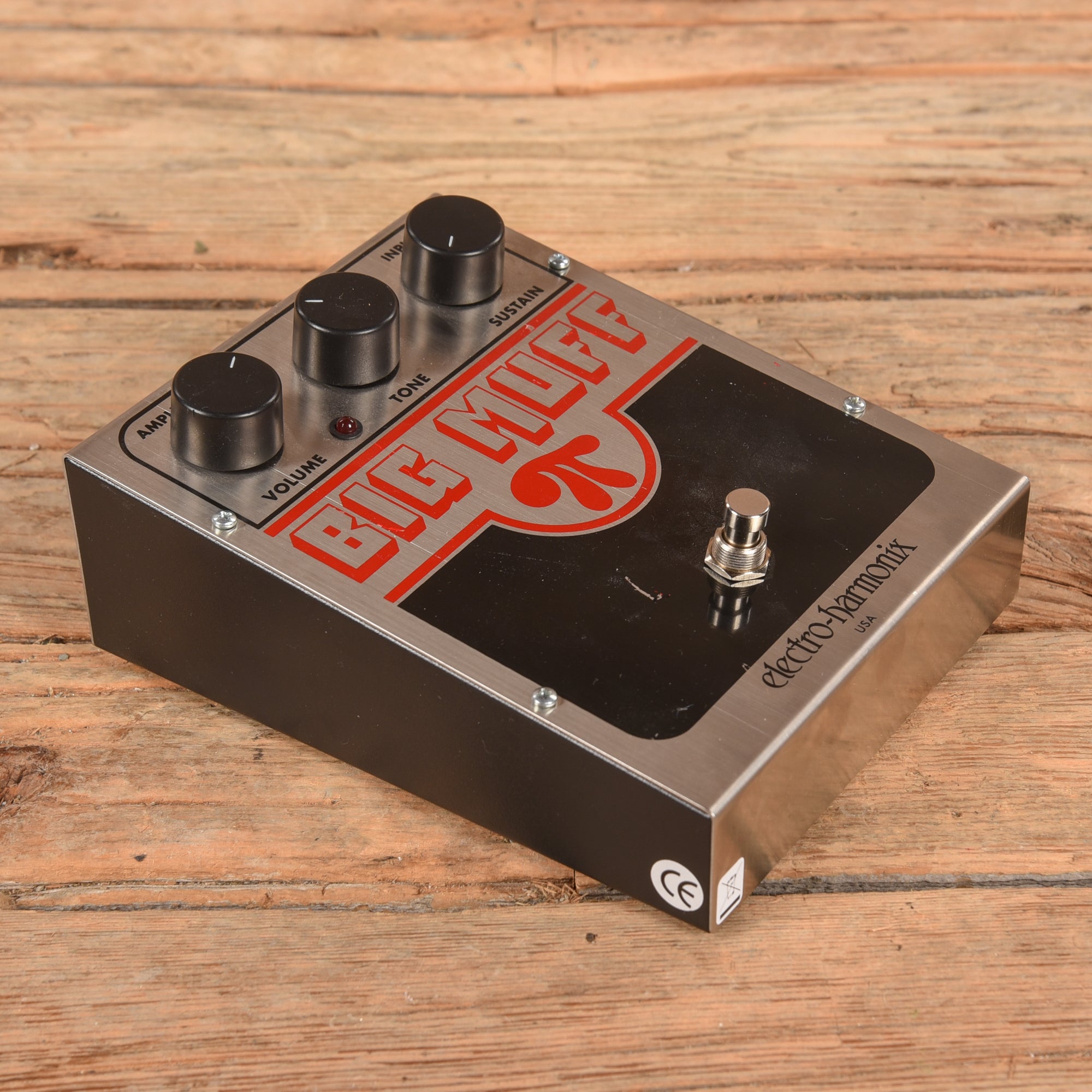 Electro-Harmonix Big Muff Pi – Chicago Music Exchange