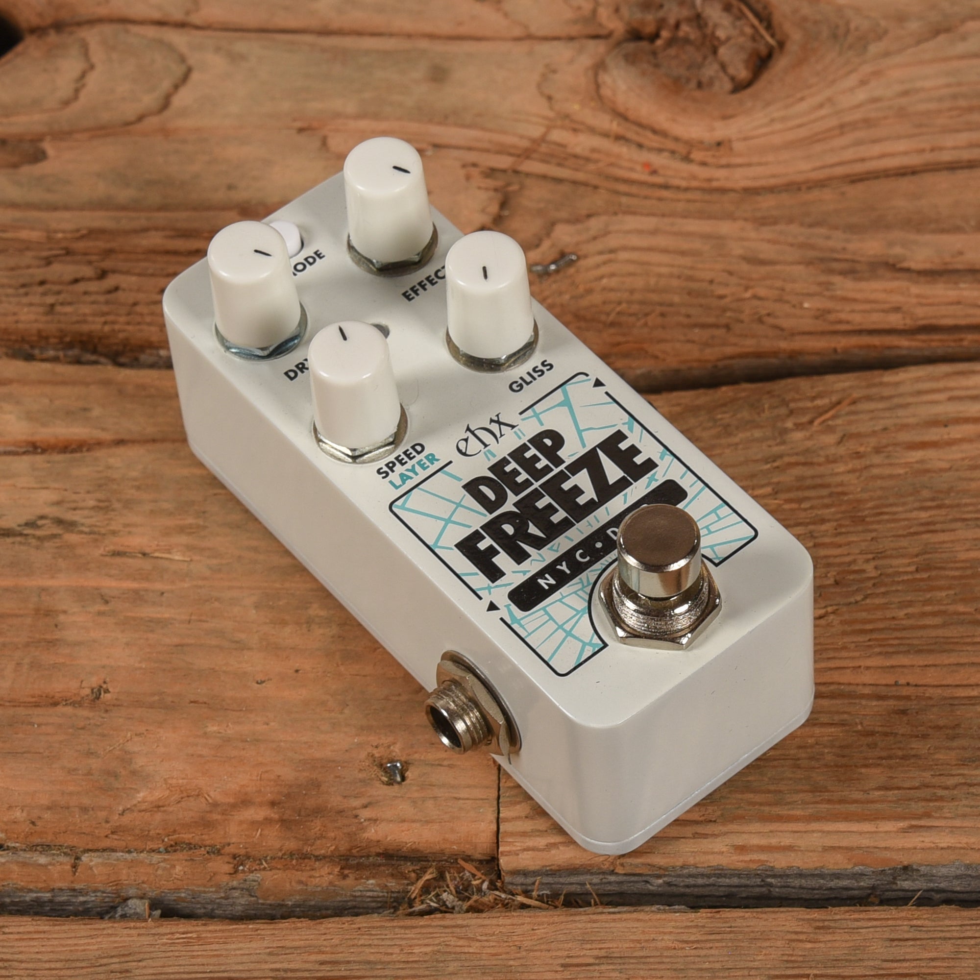 Electro-Harmonix Deep Freeze – Chicago Music Exchange