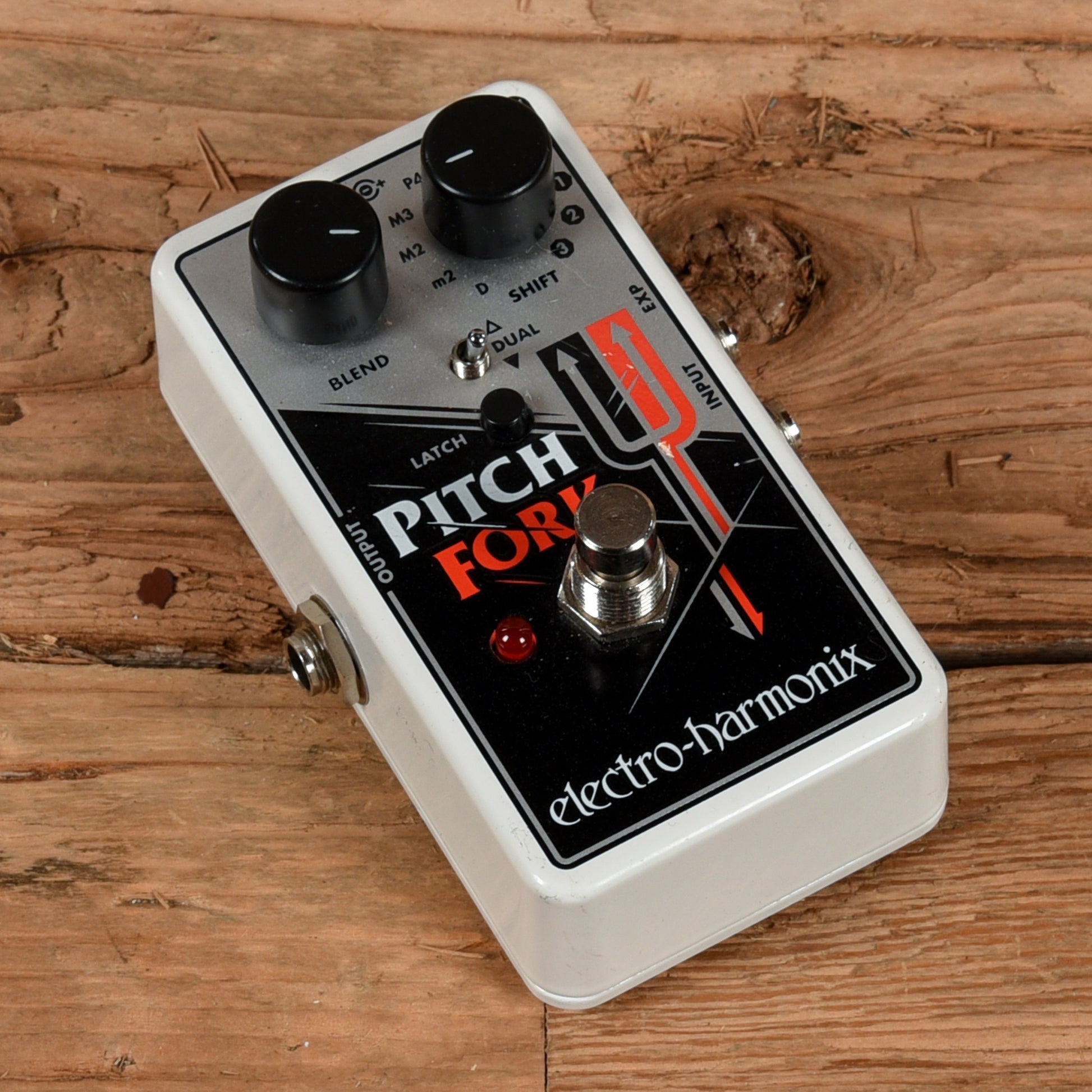Electro-Harmonix Pitch Fork Polyphonic Pitch Shift – Chicago Music Exchange