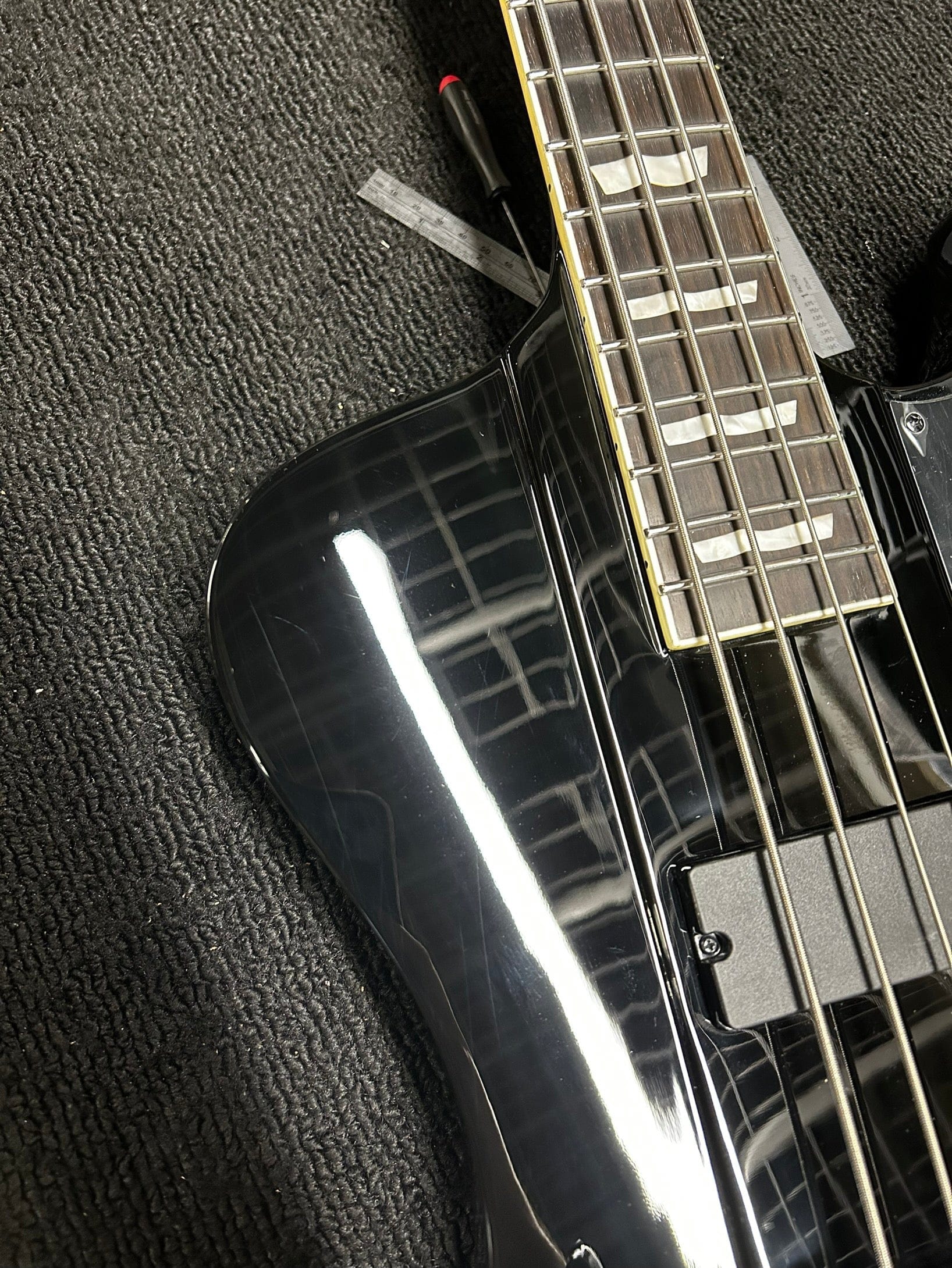 ESP LTD Phoenix-1004 Bass Black – Chicago Music Exchange