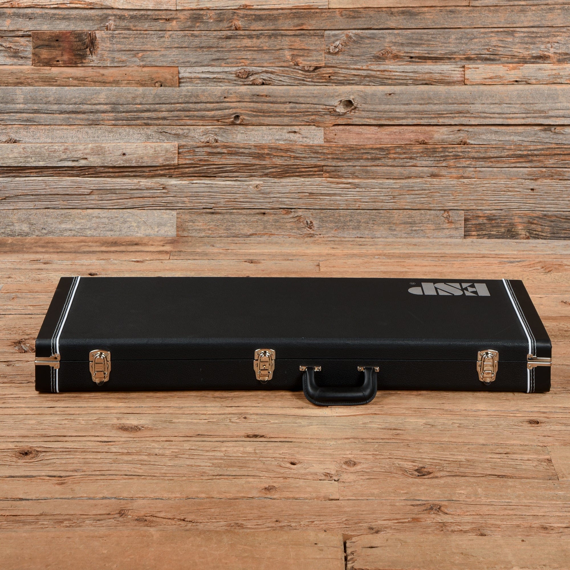 ESP E-II Eclipse Blue Natural Fade 2022 – Chicago Music Exchange