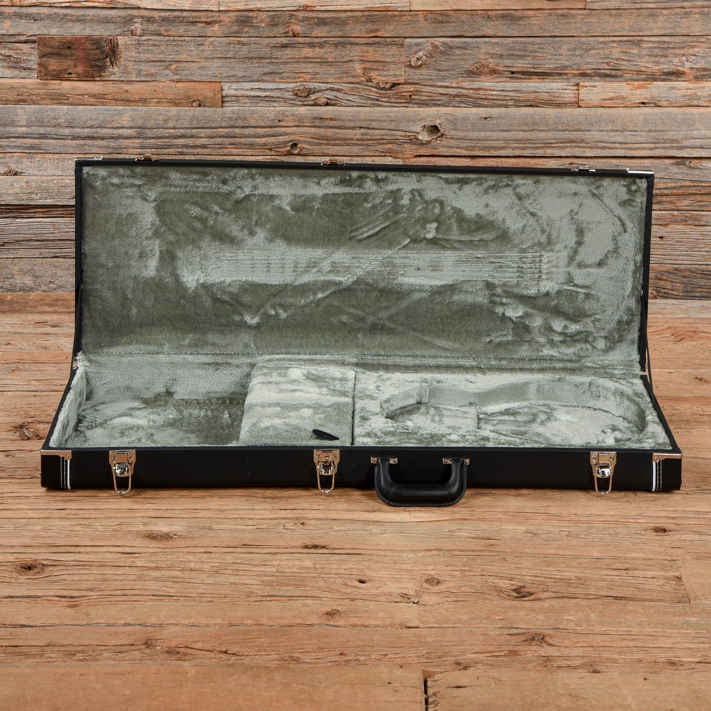 ESP E-II Eclipse Blue Natural Fade 2022 – Chicago Music Exchange