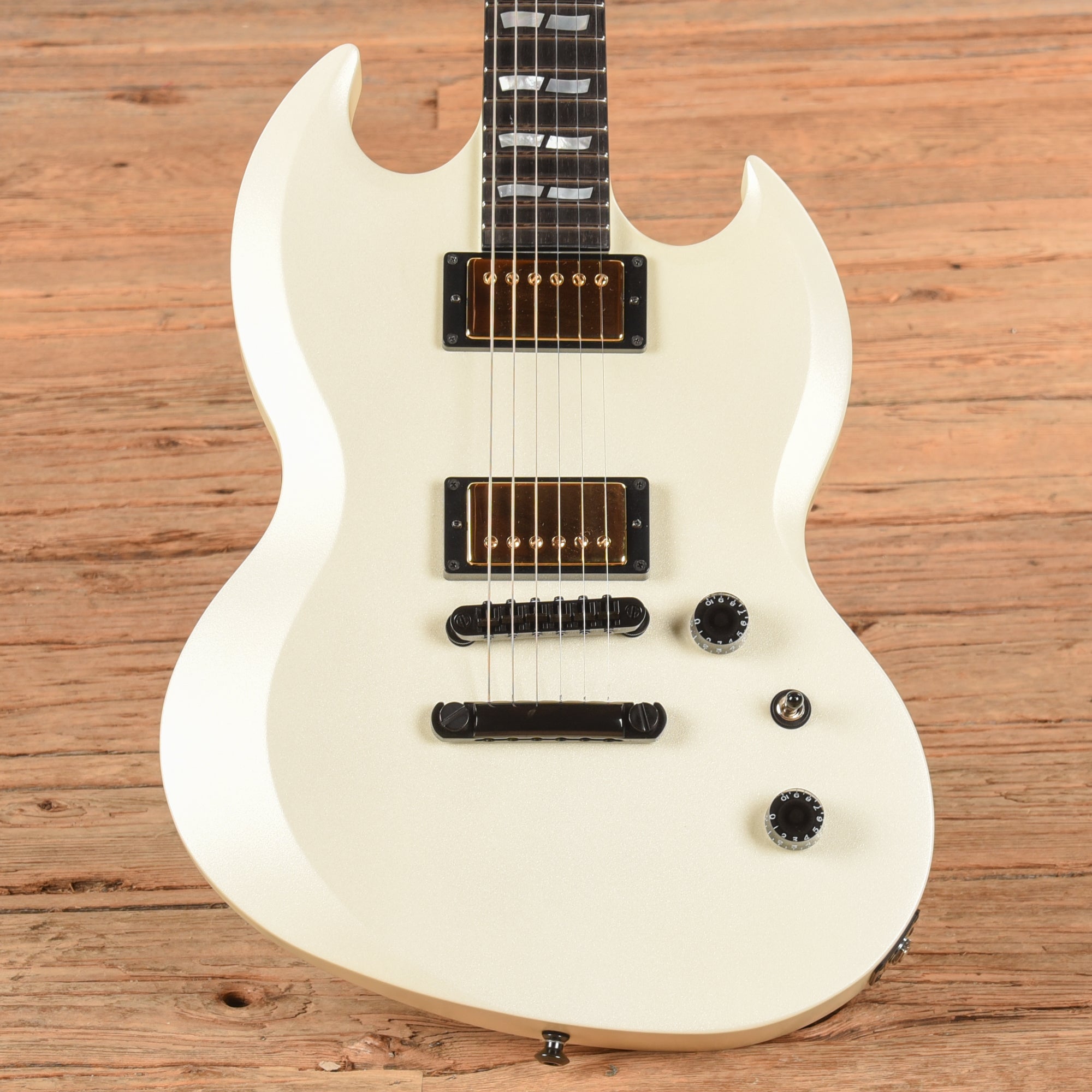 ESP USA Viper White 2024 – Chicago Music Exchange