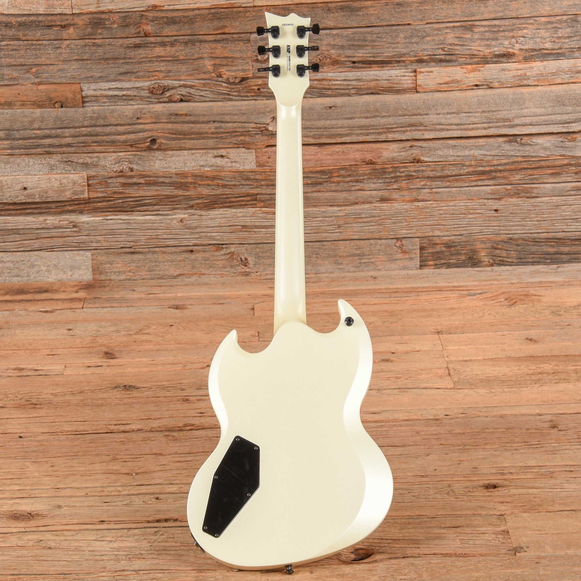 ESP USA Viper White 2024 – Chicago Music Exchange