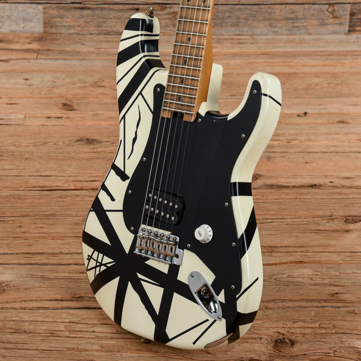 EVH Striped Series 78 Eruption White/Black 2022 – Chicago Music Exchange