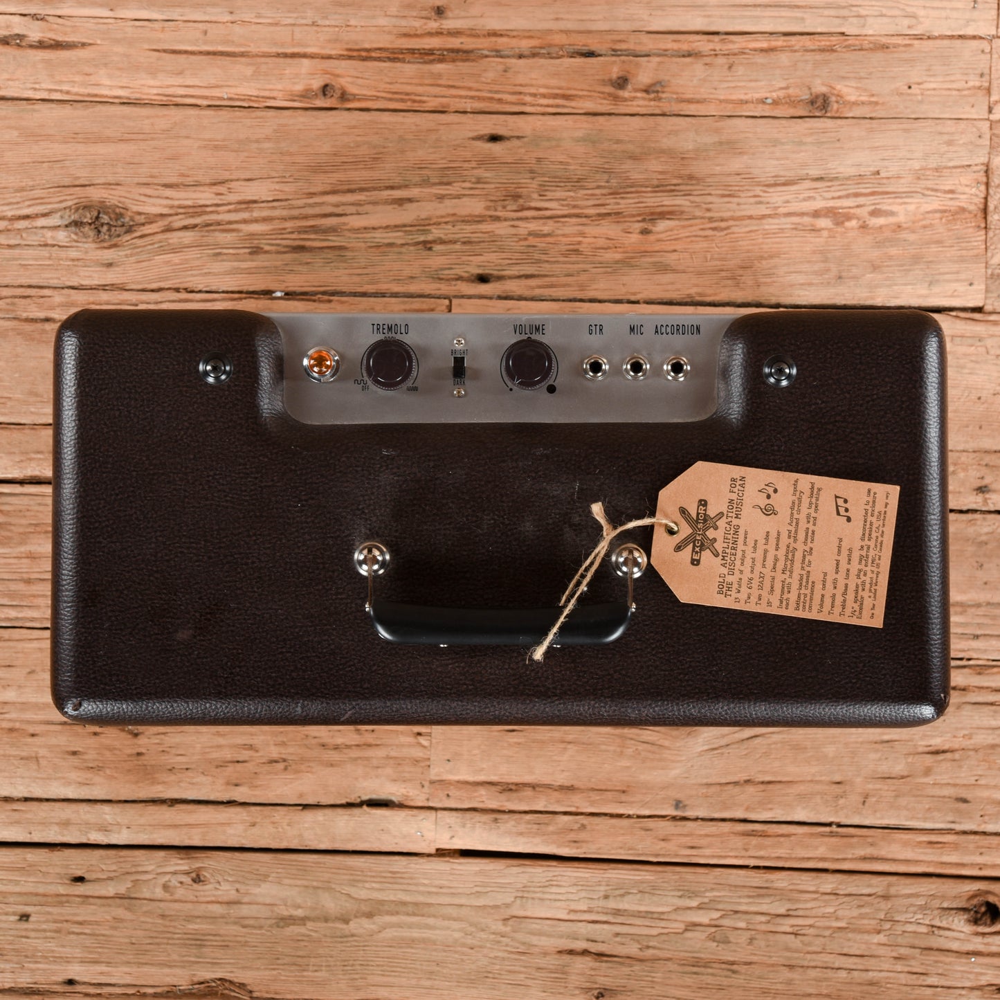 Fender Excelsior Pawn Shop Series 13-Watt 1x15 Guitar Combo Amp ...