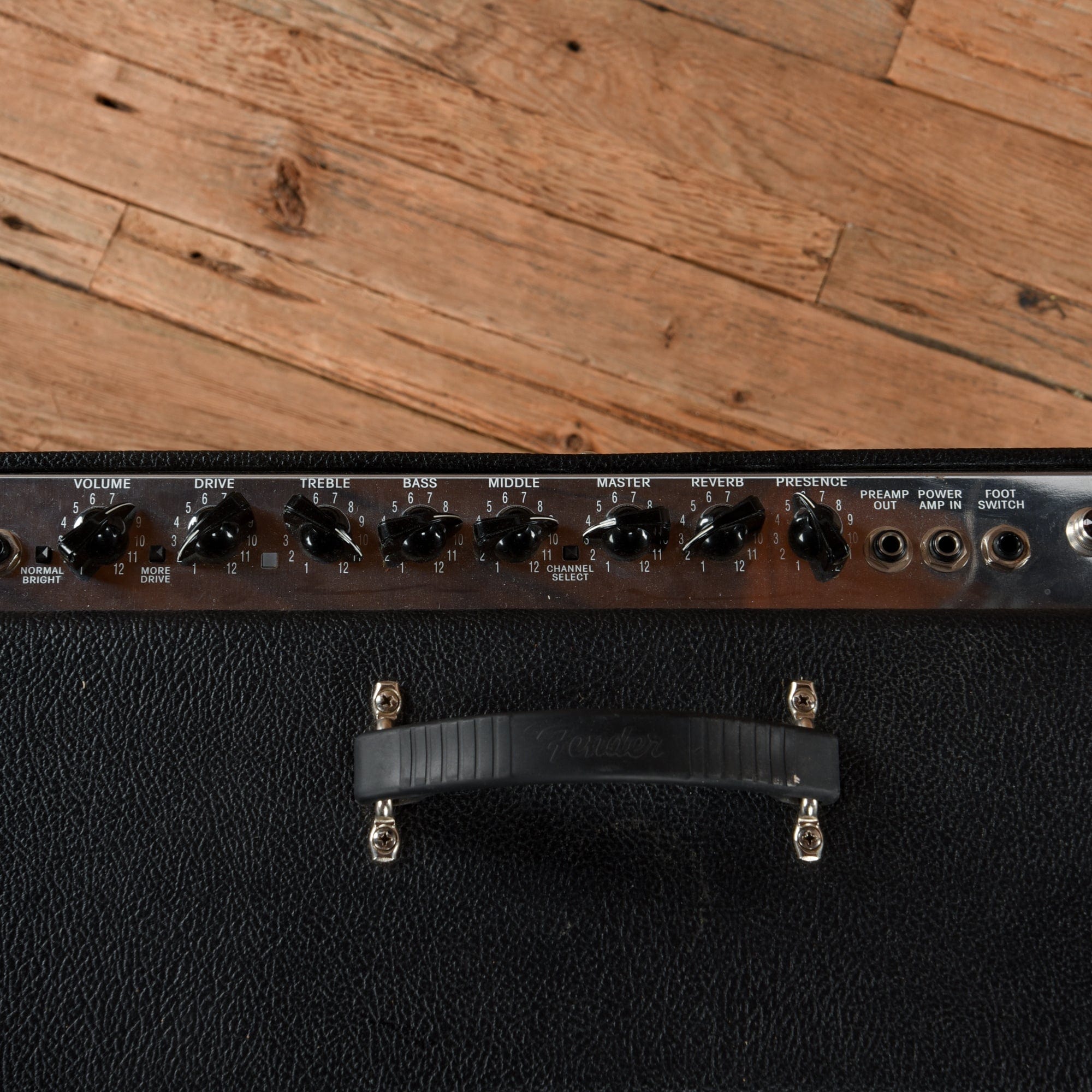 Fender Hot Rod Deville 410 3-Channel 60-Watt 4x10" Guitar Combo Amp ...