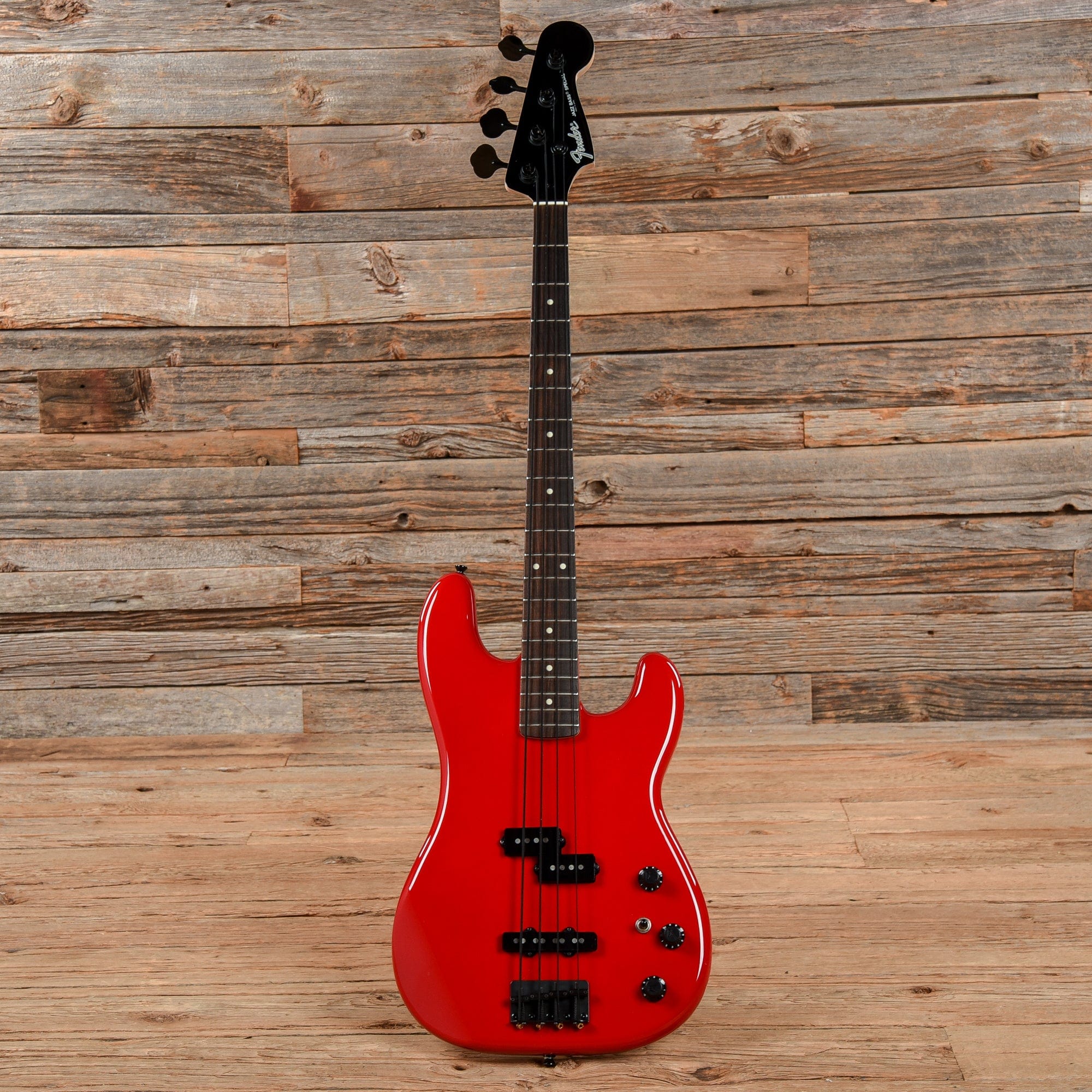 Fender Boxer Precision Bass Torino Red 2020 – Chicago Music Exchange