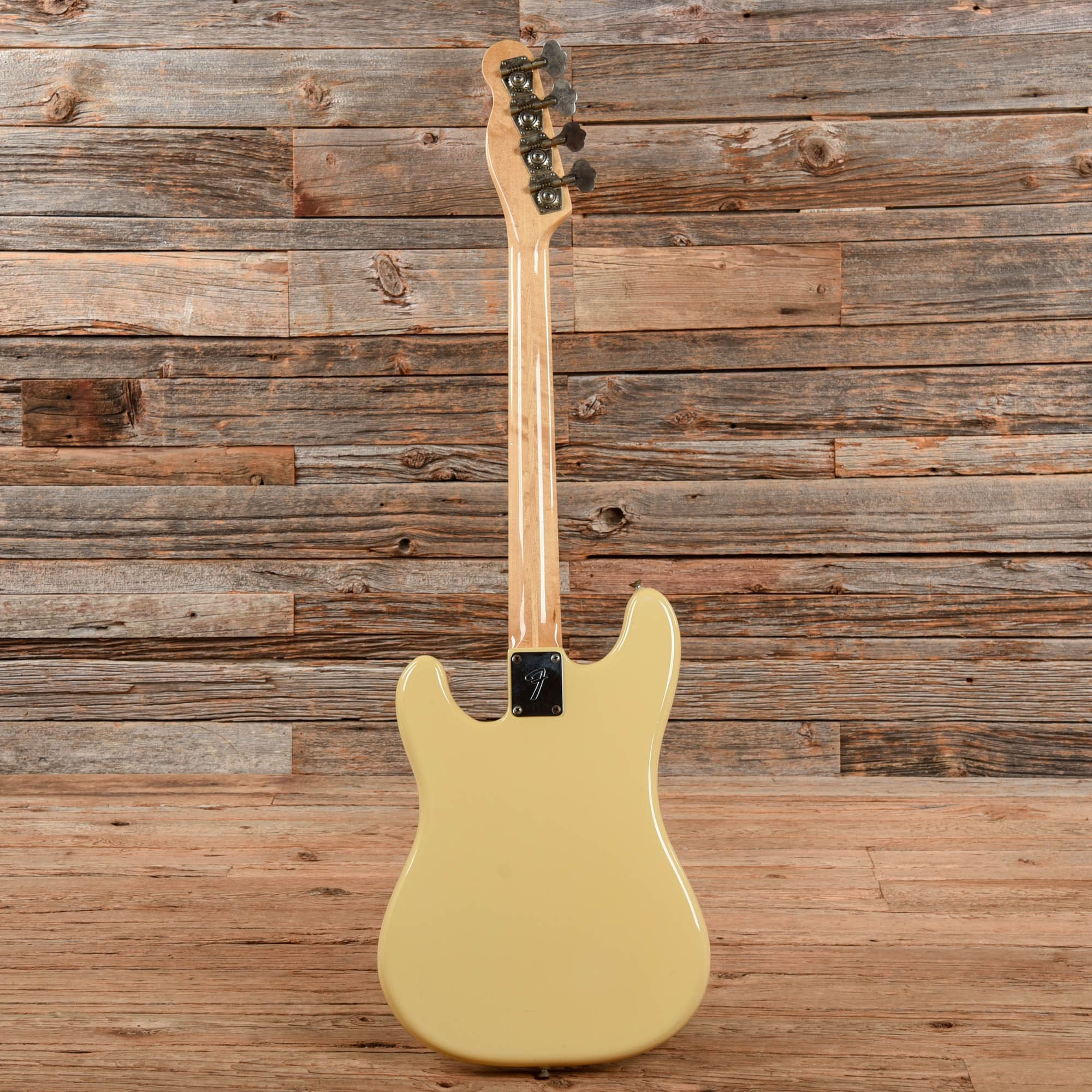 Fender Bullet Bass 30 Olympic White 1982 – Chicago Music Exchange