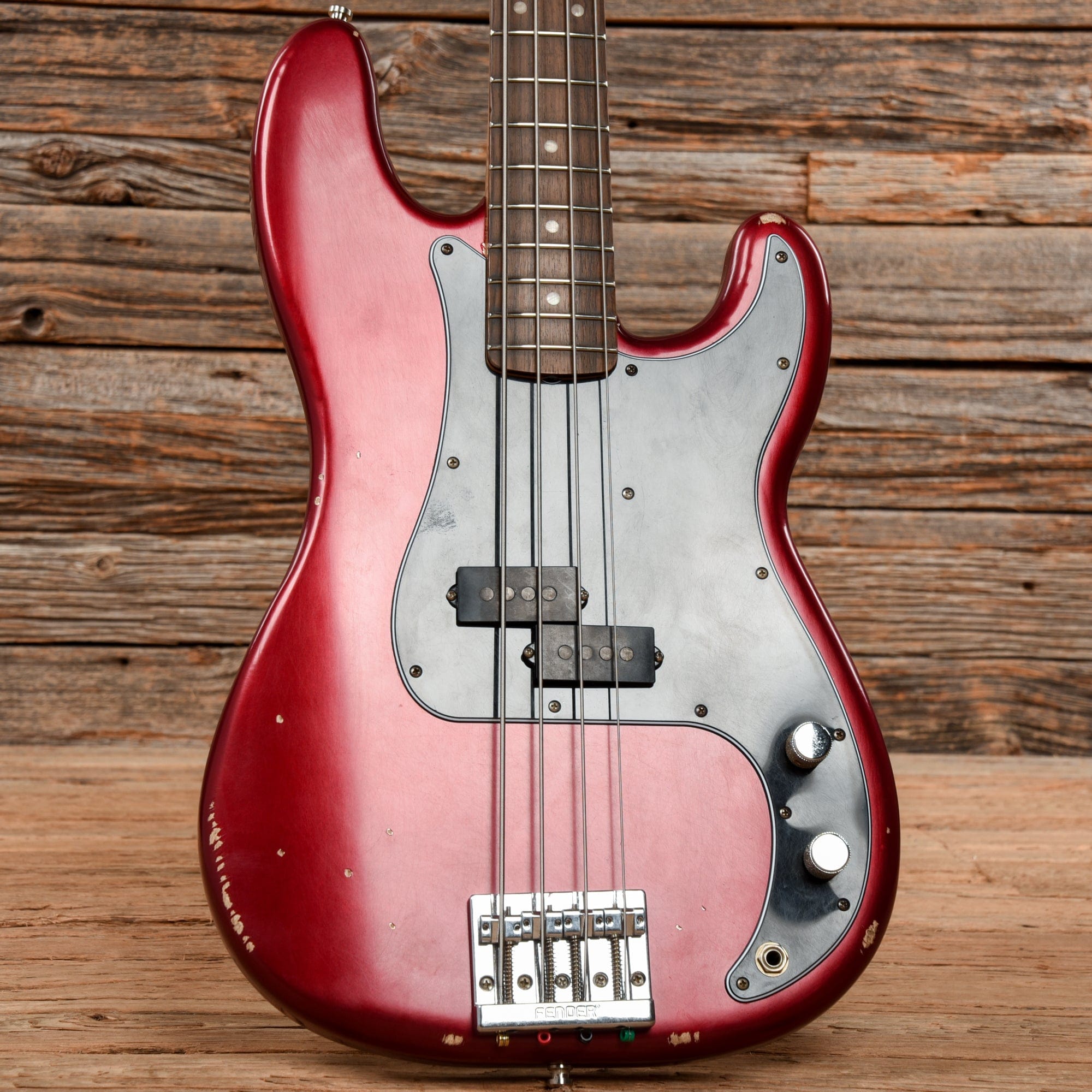 Fender Nate Mendel Artist Series Signature Precision Bass Candy Apple – Chicago Music Exchange