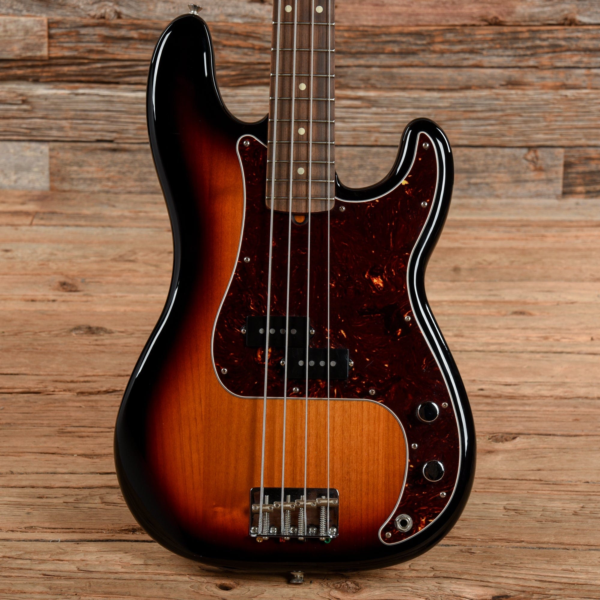 Fender Player Precision Bass Sunburst 2022 – Chicago Music Exchange