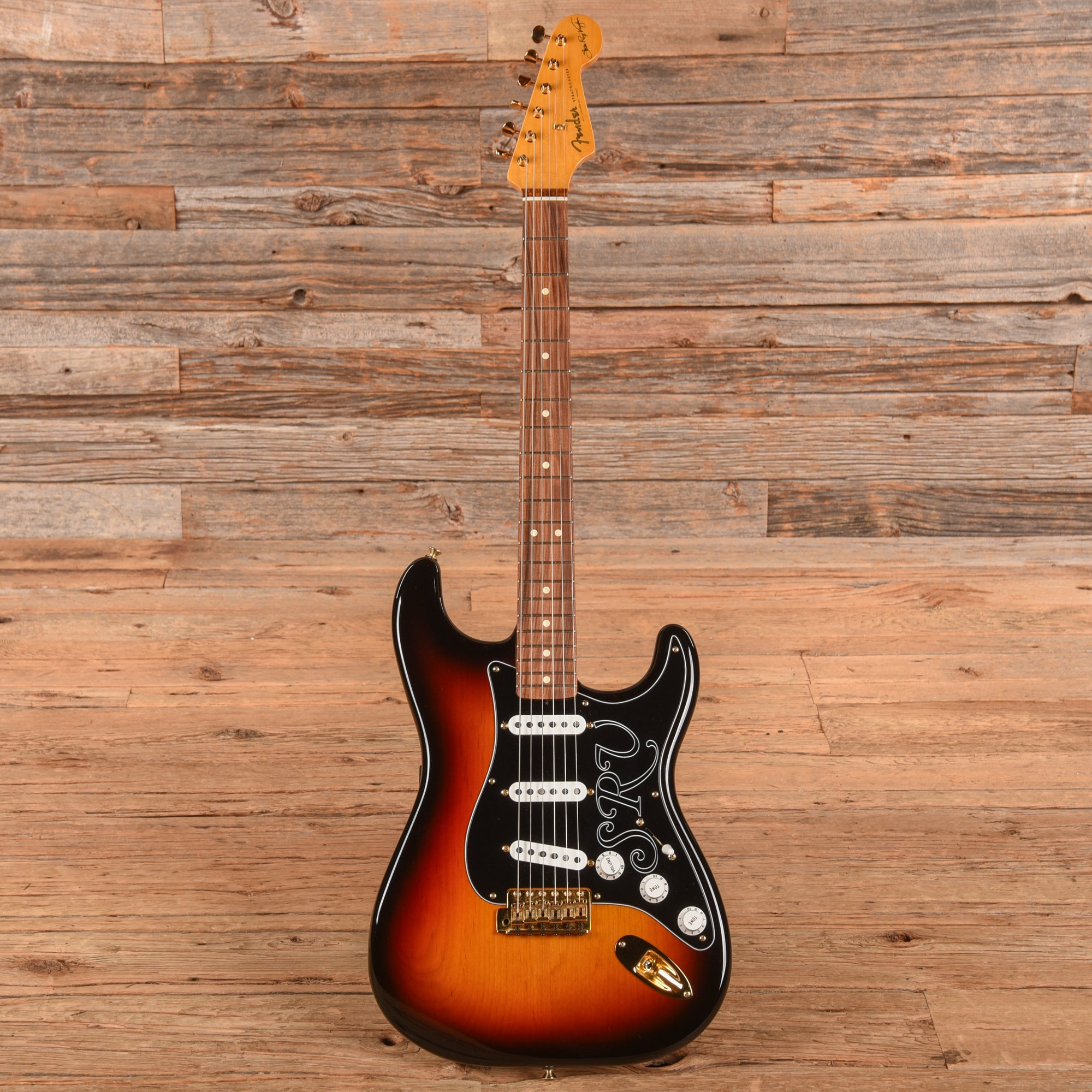 Fender Stevie Ray Vaughan Stratocaster 3-Color Sunburst 2021 – Chicago ...