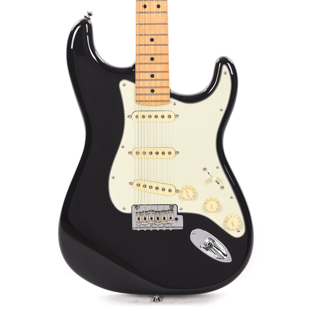 Fender American Professional II Stratocaster Black – Chicago Music Exchange