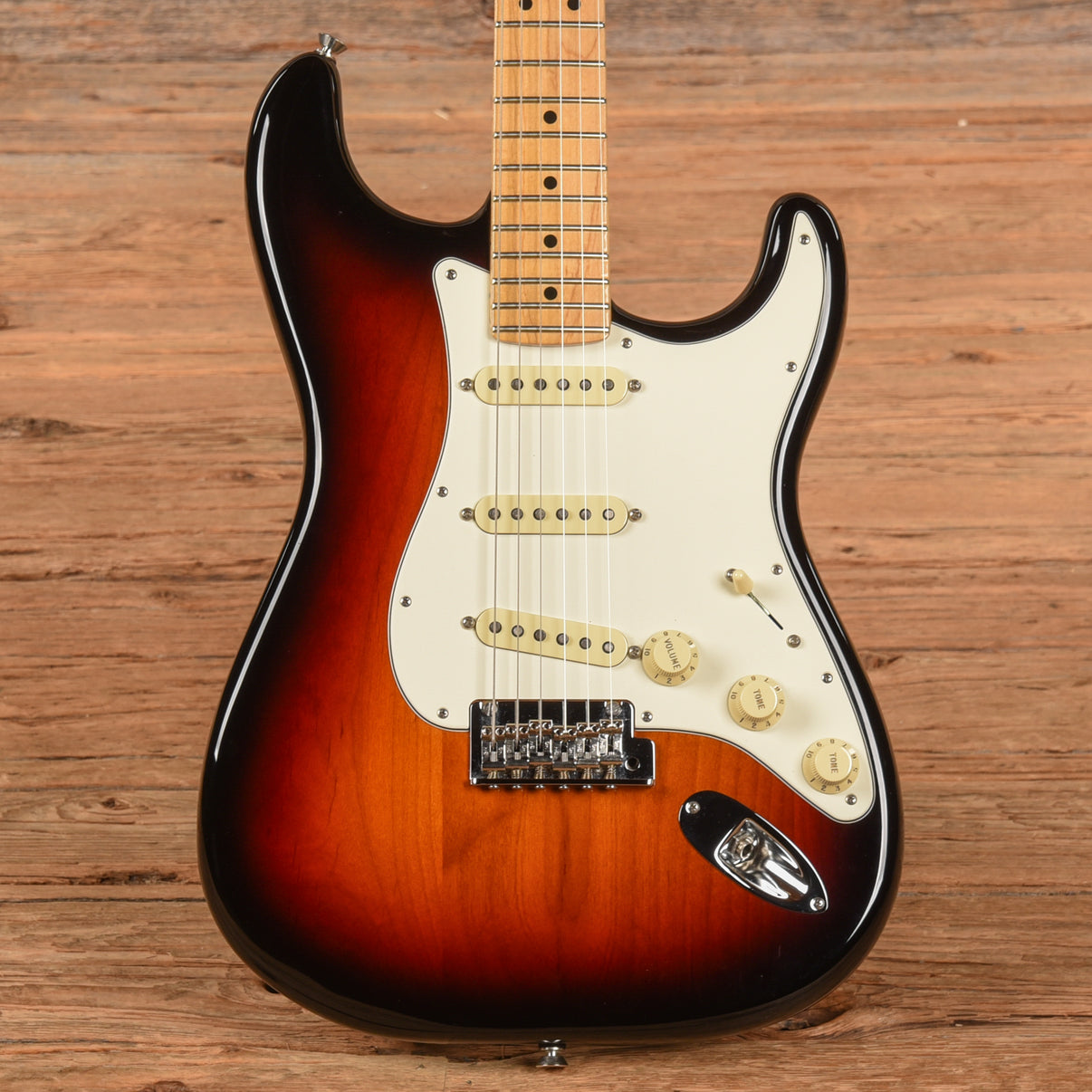Fender American Standard Stratocaster 3-Color Sunburst 2016 – Chicago ...