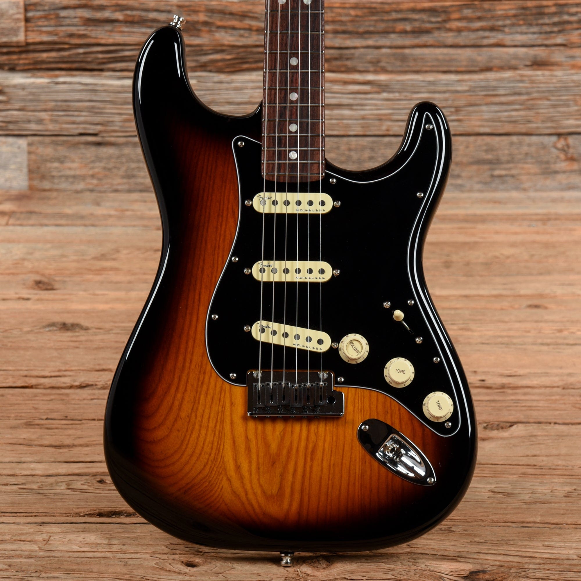 Fender American Ultra Luxe Stratocaster Sunburst 2021 – Chicago Music ...