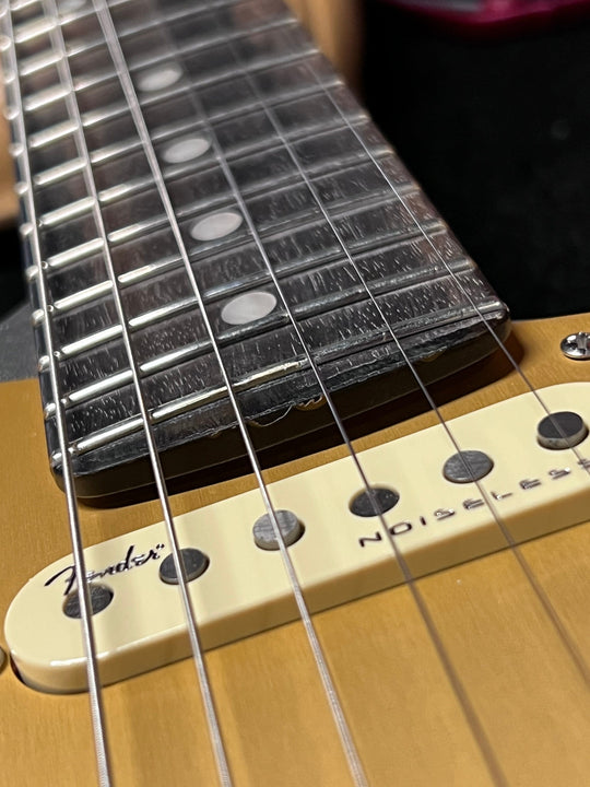 Fender American Ultra Stratocaster Quicksilver w/Ebony Fingerboard & A ...