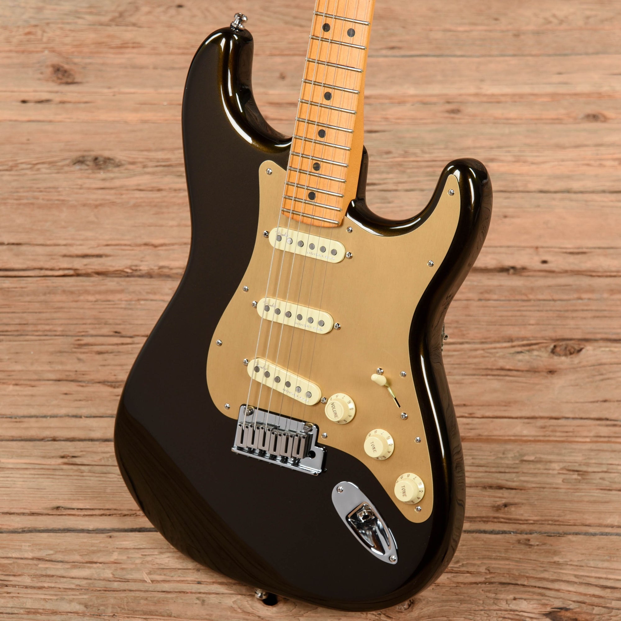 Fender American Ultra Stratocaster Texas Tea 2021 – Chicago Music Exchange