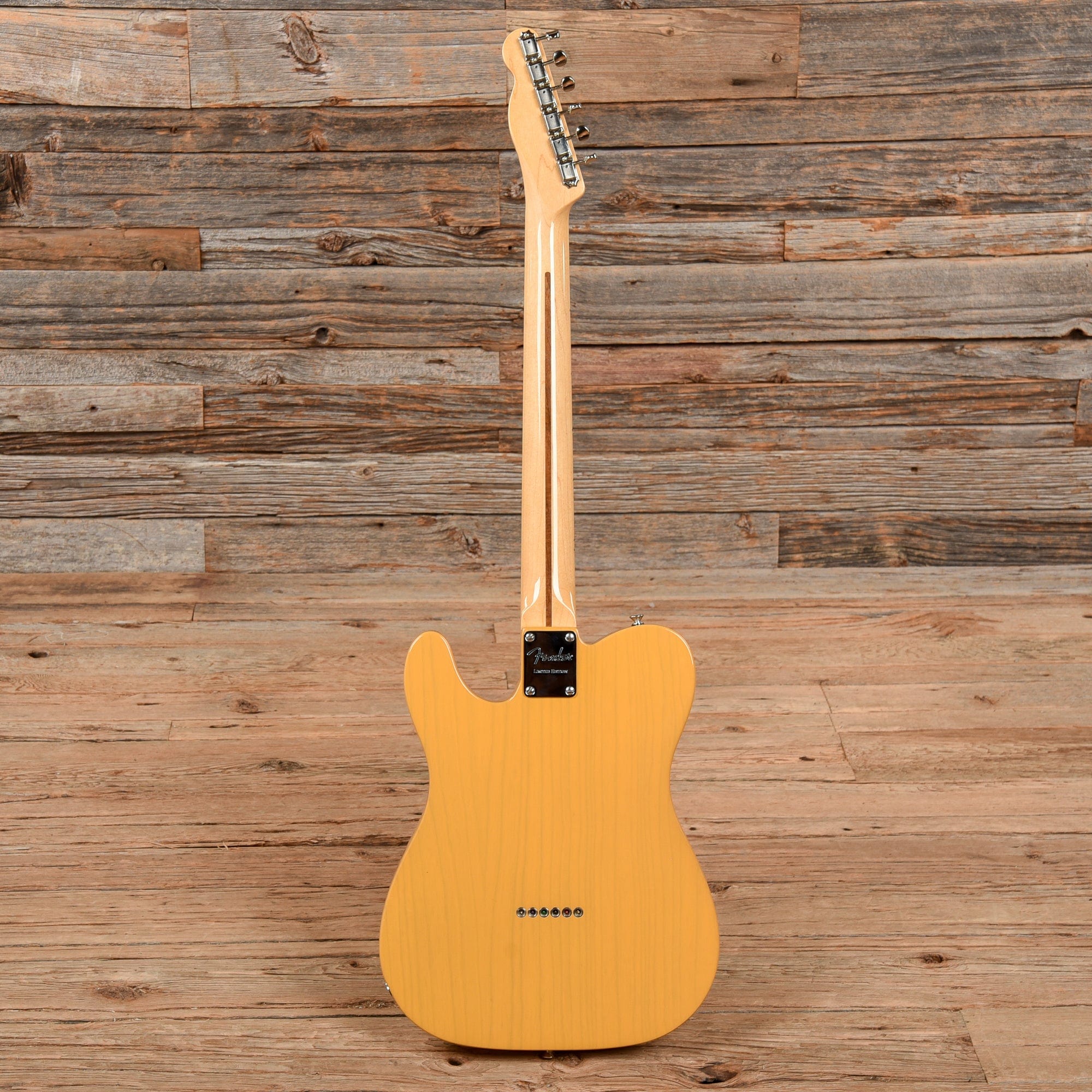 Fender American Vintage "Thin Skin" '52 Telecaster Butterscotch Blonde ...