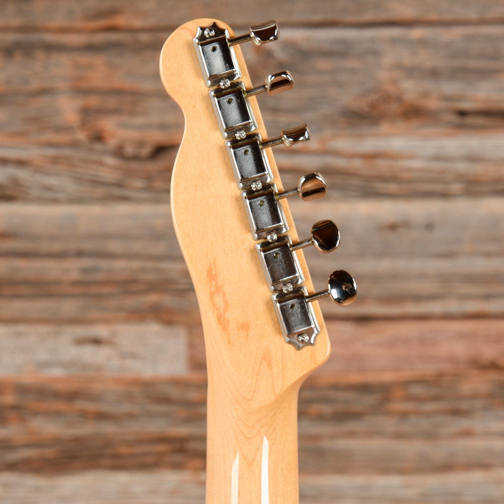 Fender American Vintage "Thin Skin" 52 Telecaster Hum Butterscotch Blo ...
