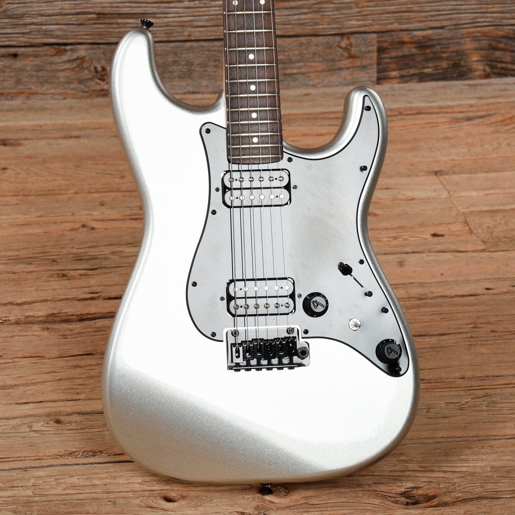 Fender Boxer Series Stratocaster Silver – Chicago Music Exchange