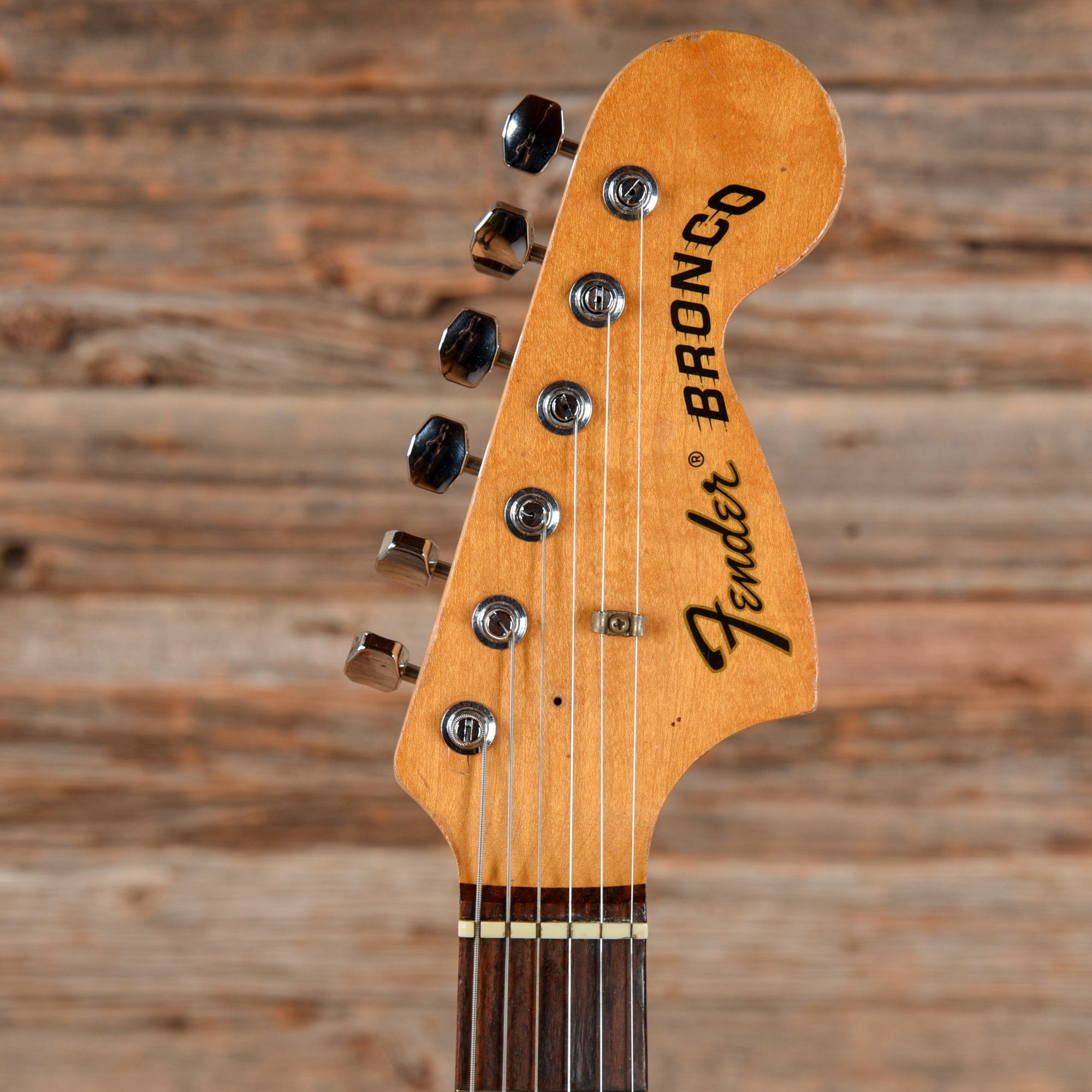 Fender Bronco Fiest Red 1979 – Chicago Music Exchange