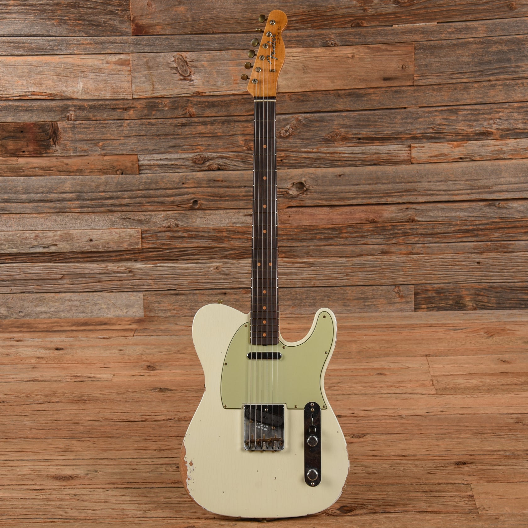 Fender Custom Shop 63 Telecaster Relic Classic White 2024 – Chicago ...