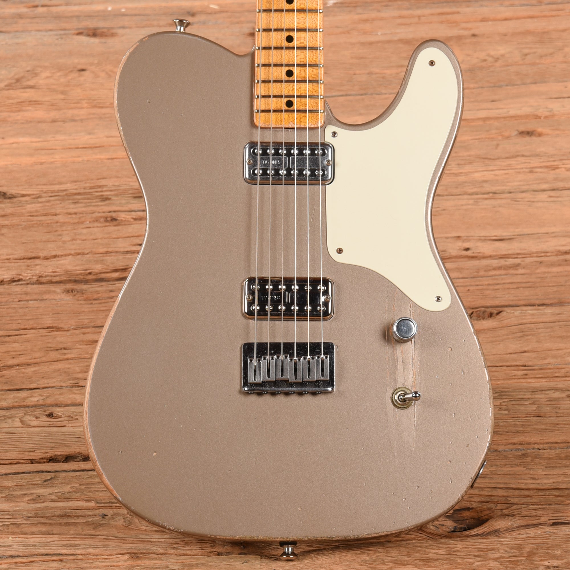 Fender Custom Shop La Cabronita Relic Shoreline Gold 2011 – Chicago ...