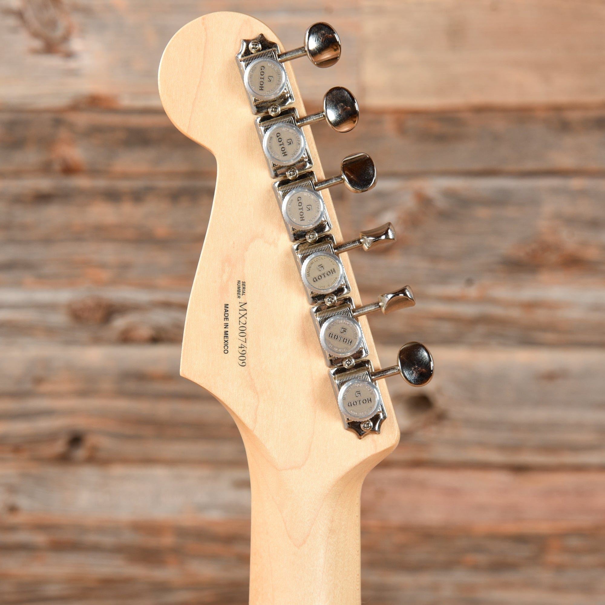 Fender EOB Ed O'Brien Signature Sustainer Stratocaster Olympic White 2 ...